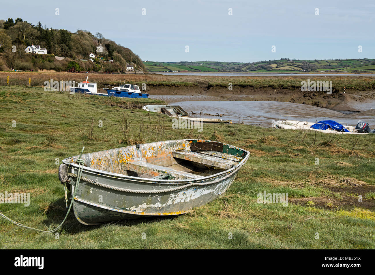Taf estuary path hi-res stock photography and images - Alamy