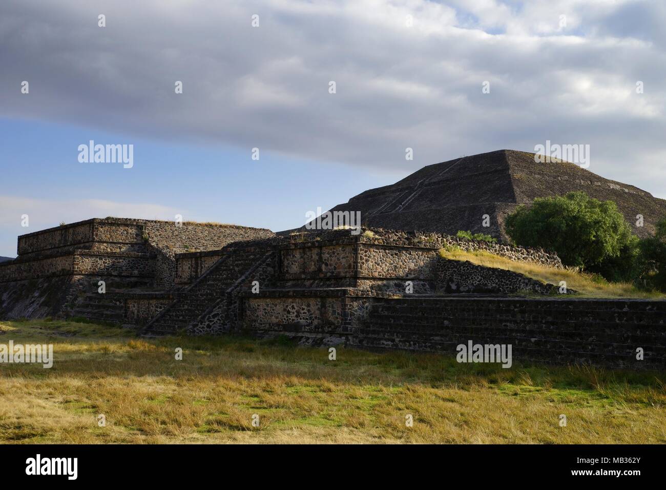 Ancient mixtec site hi-res stock photography and images - Alamy