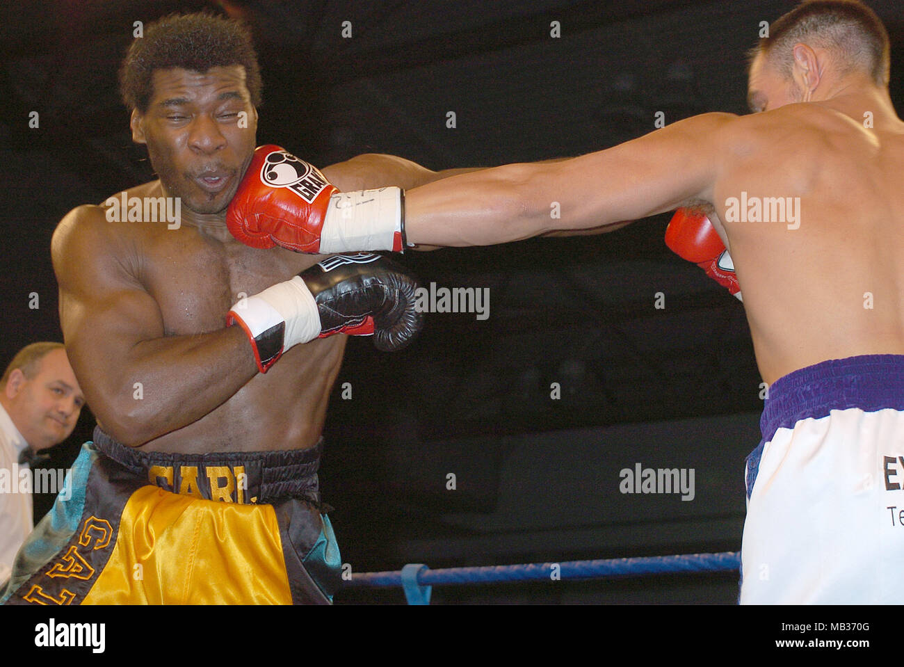 Boxing ko hi-res stock photography and images - Alamy