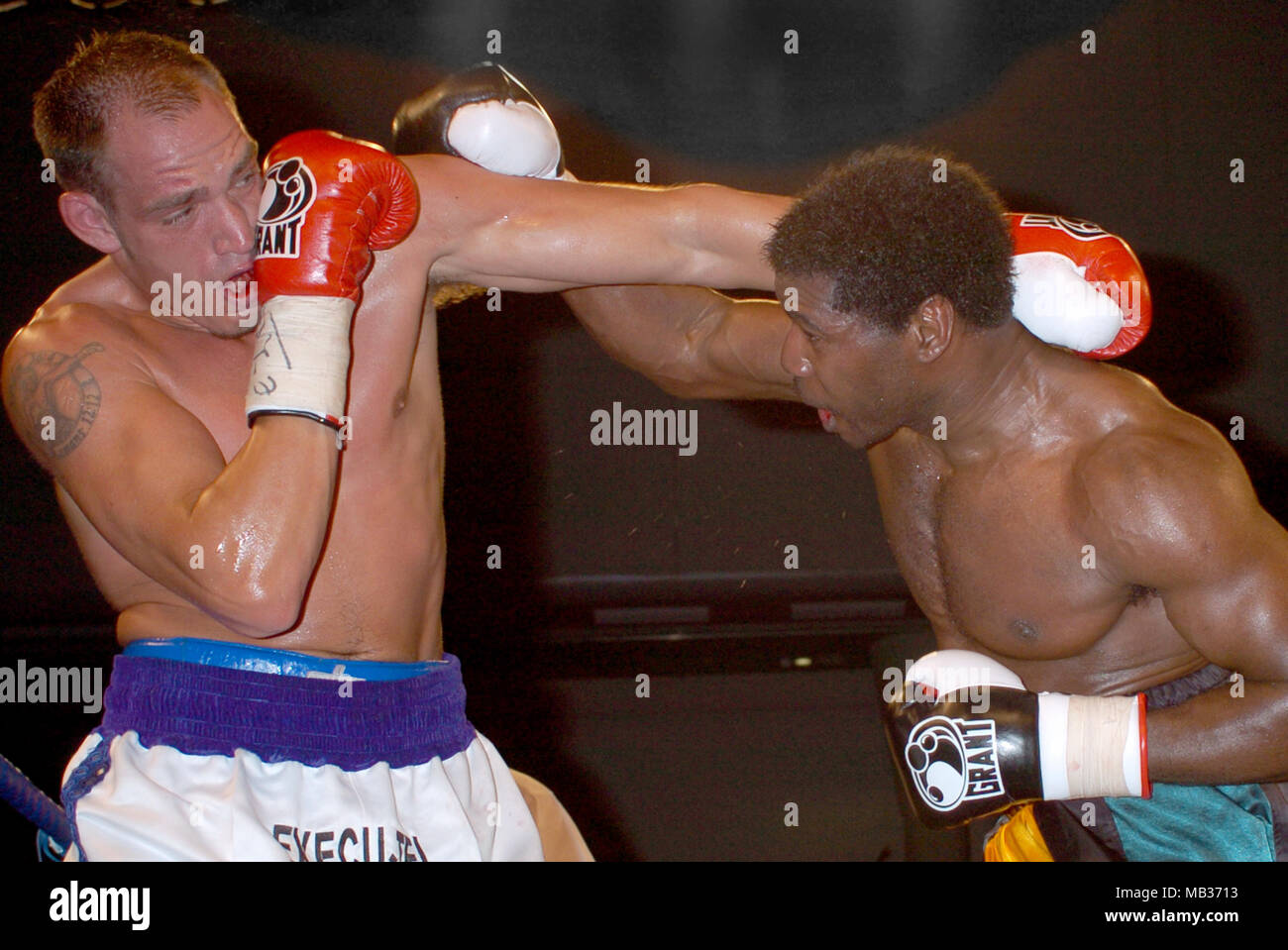 Boxing knockout hi-res stock photography and images - Alamy