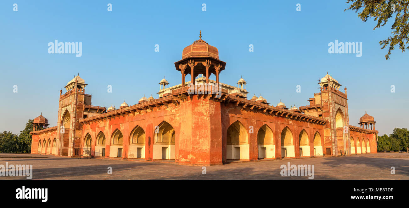 Tomb of Akbar the Great at Sikandra Fort in Agra, India Stock Photo - Alamy