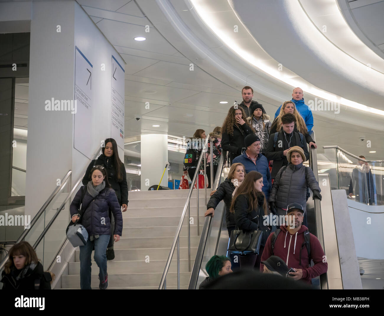 Visitors to the Westfield shopping mall at the World Trade Center ...