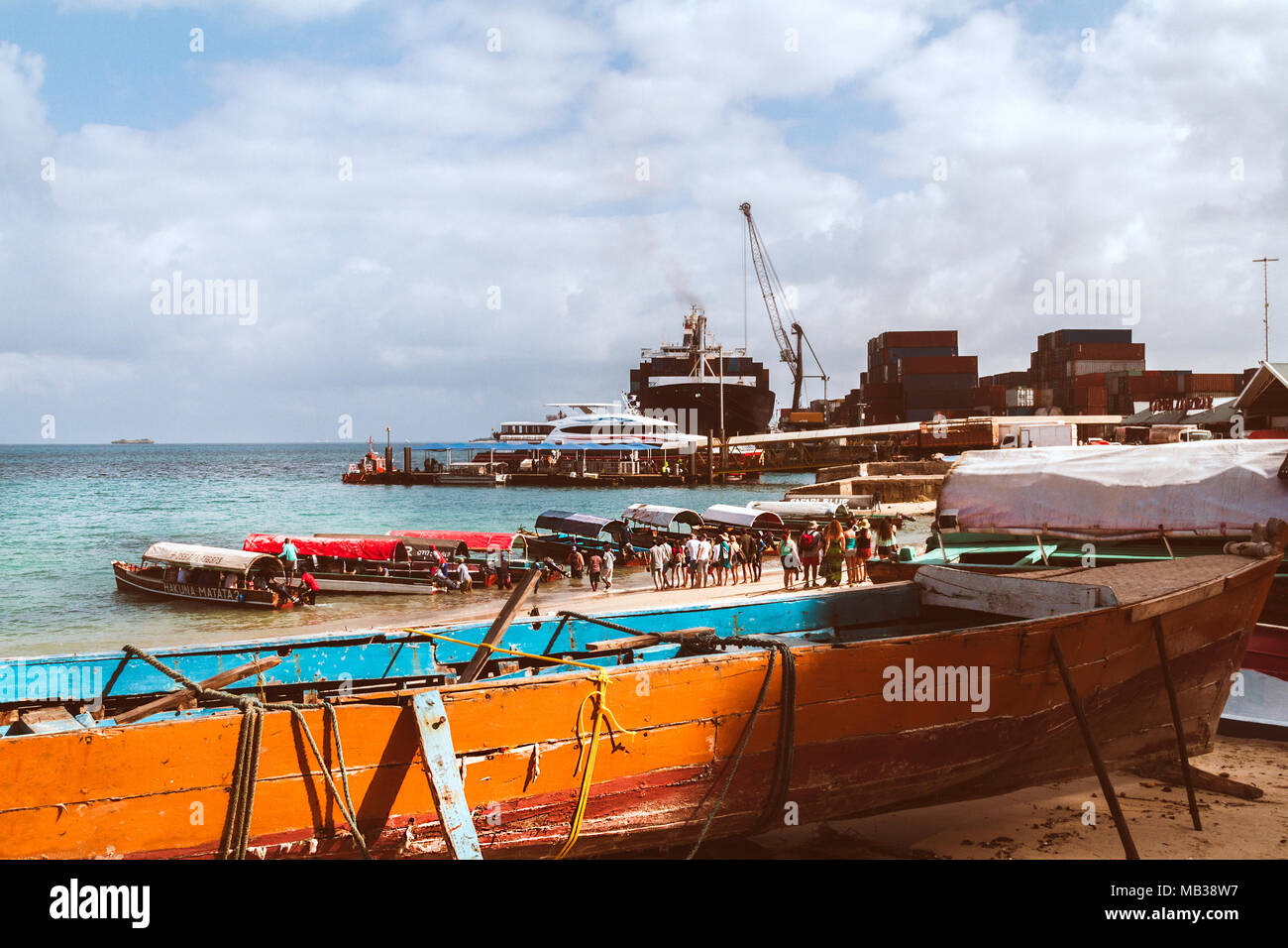Zanzibar port hi-res stock photography and images - Alamy