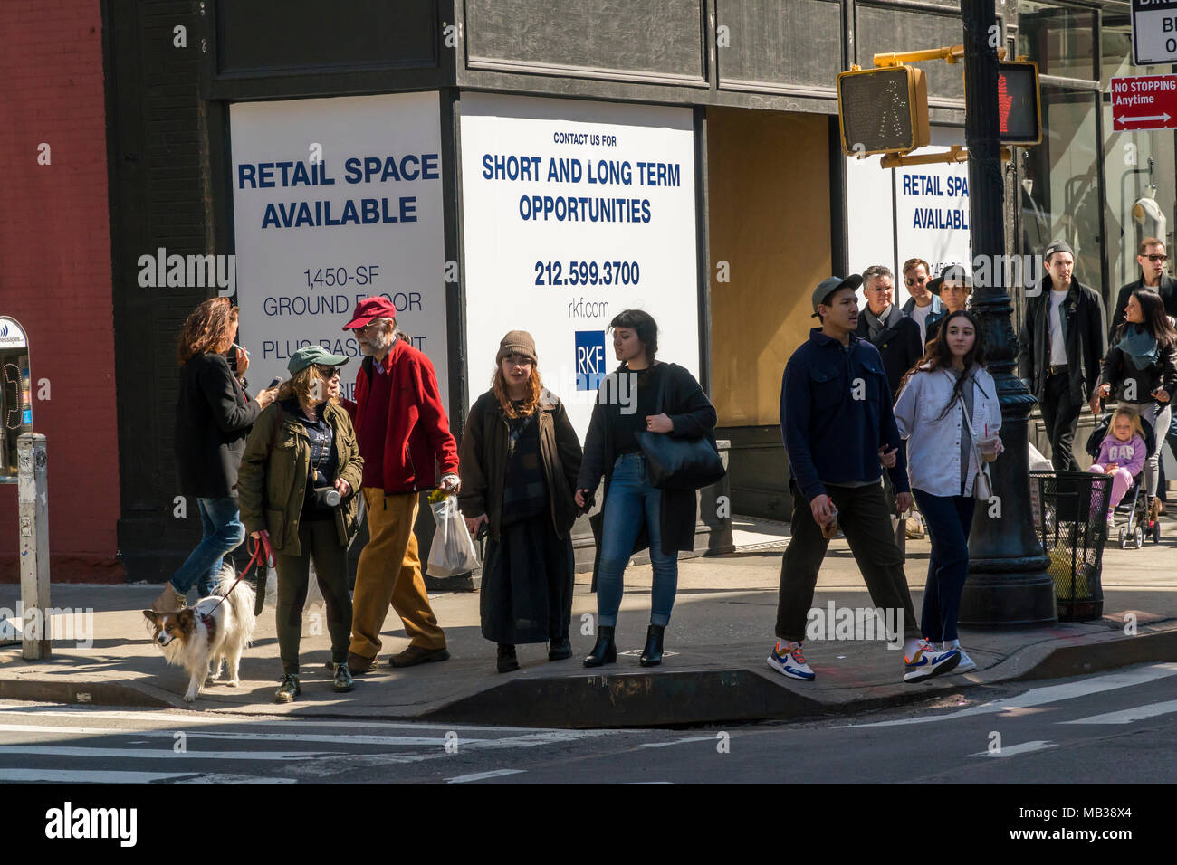 Foot traffic decline hi-res stock photography and images - Alamy