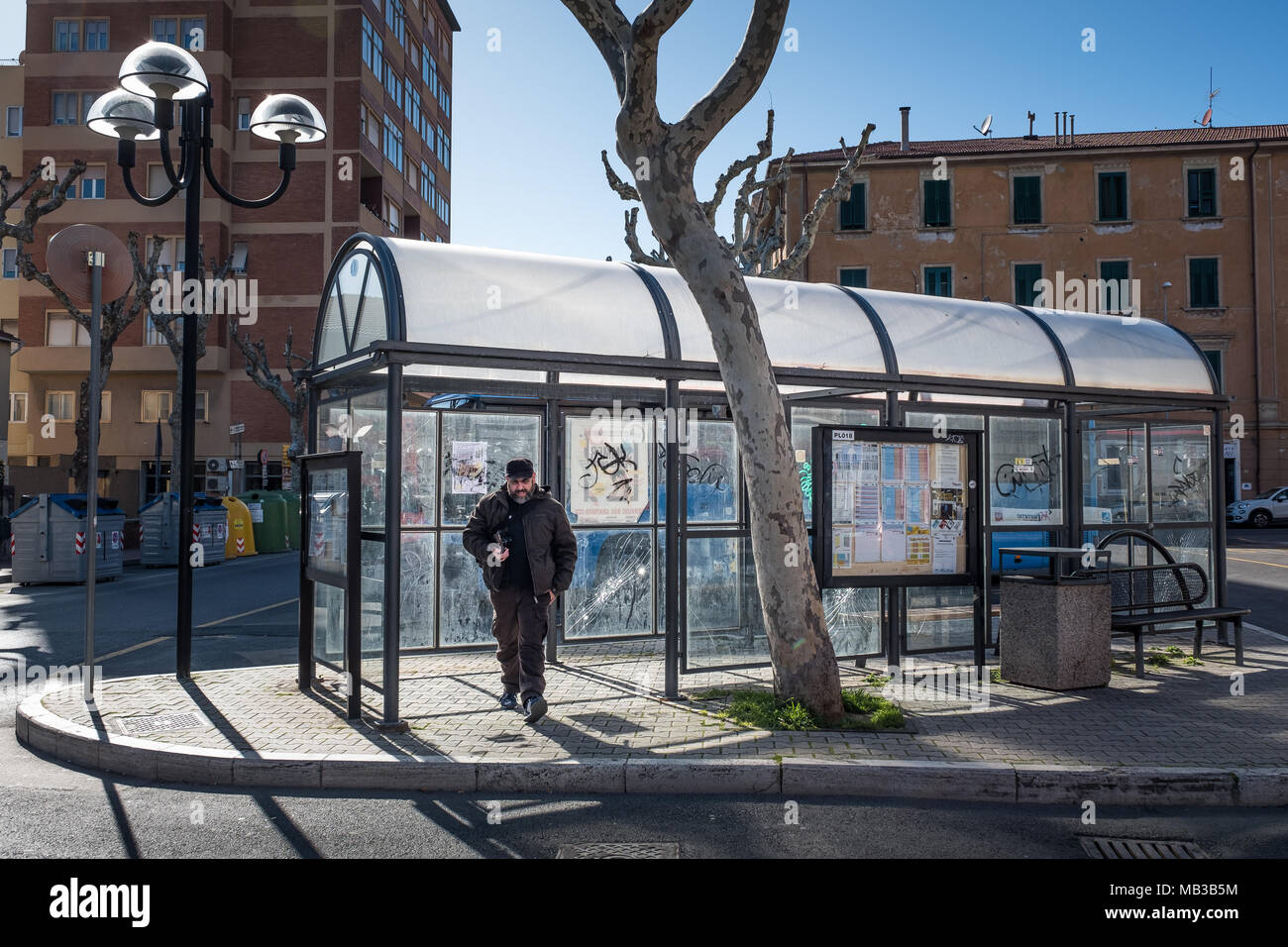 Blue bus tuscany hi-res stock photography and images - Alamy