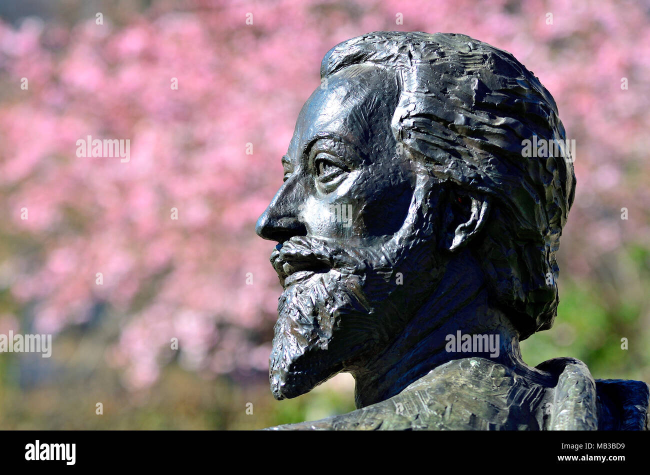London, England, UK. Bust (by Nigel Boonham, 2012) of John Donne (1572 ...