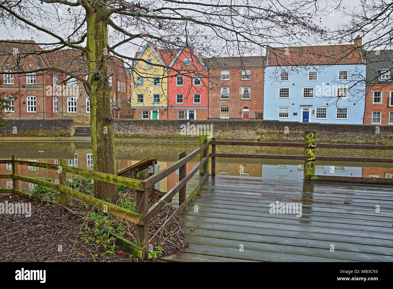 The riverside (river Wensum) in Norwich (Norfolk, UK) with reflections ...