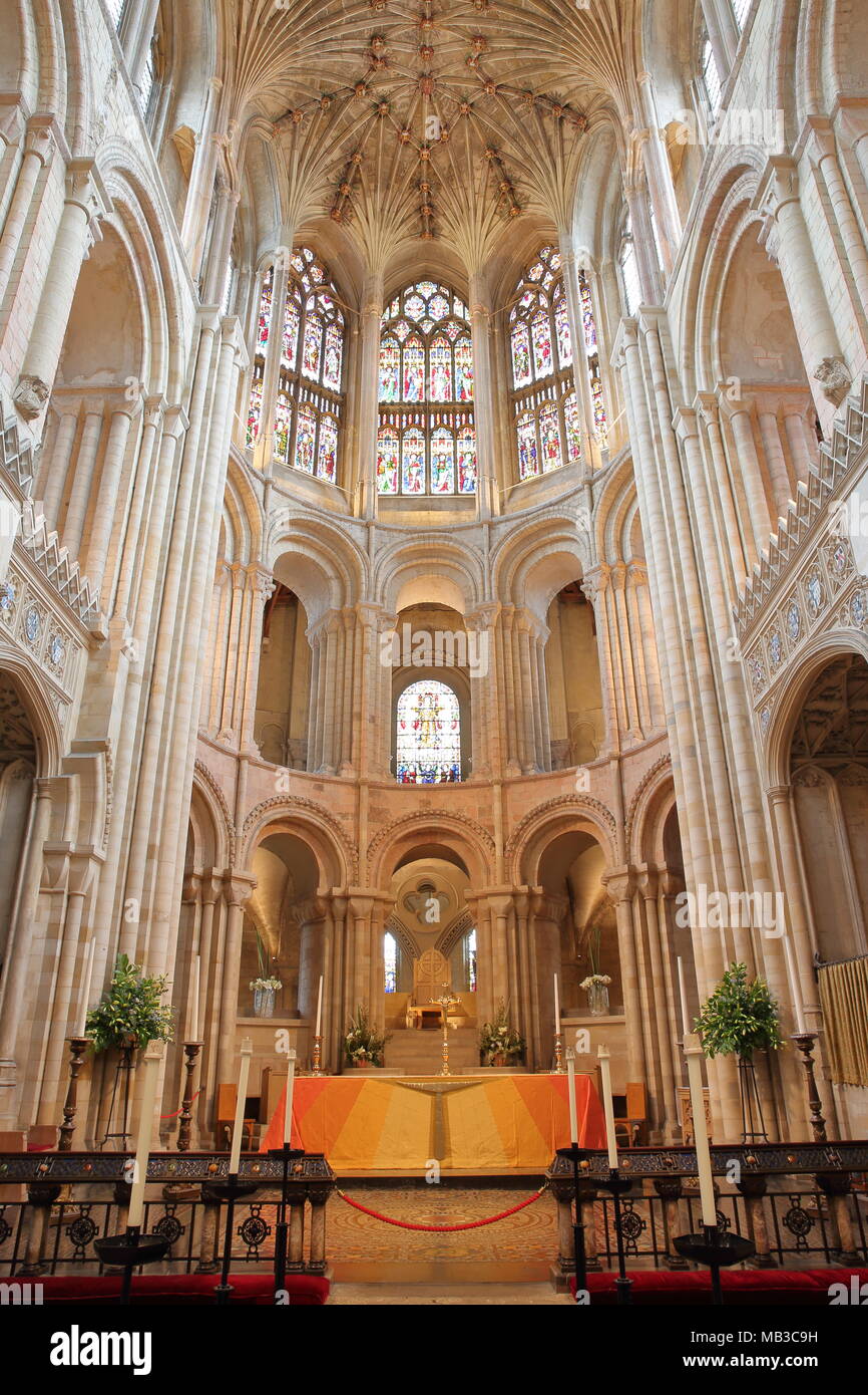 NORWICH, UK - MARCH 31, 2018: The pulpitum and the Altar in Norwich ...