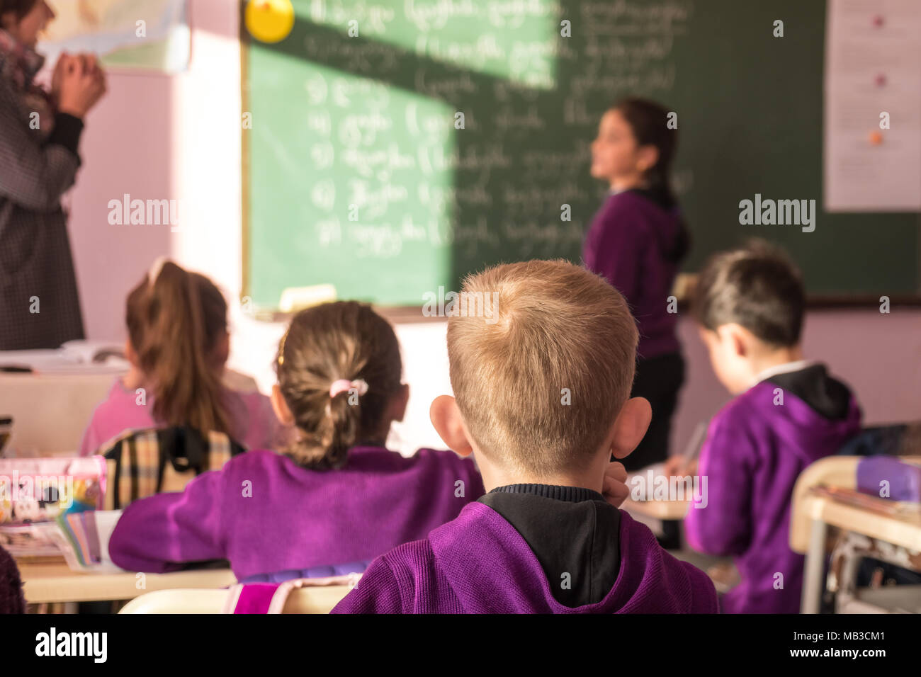school children are participating actively in class Stock Photo - Alamy