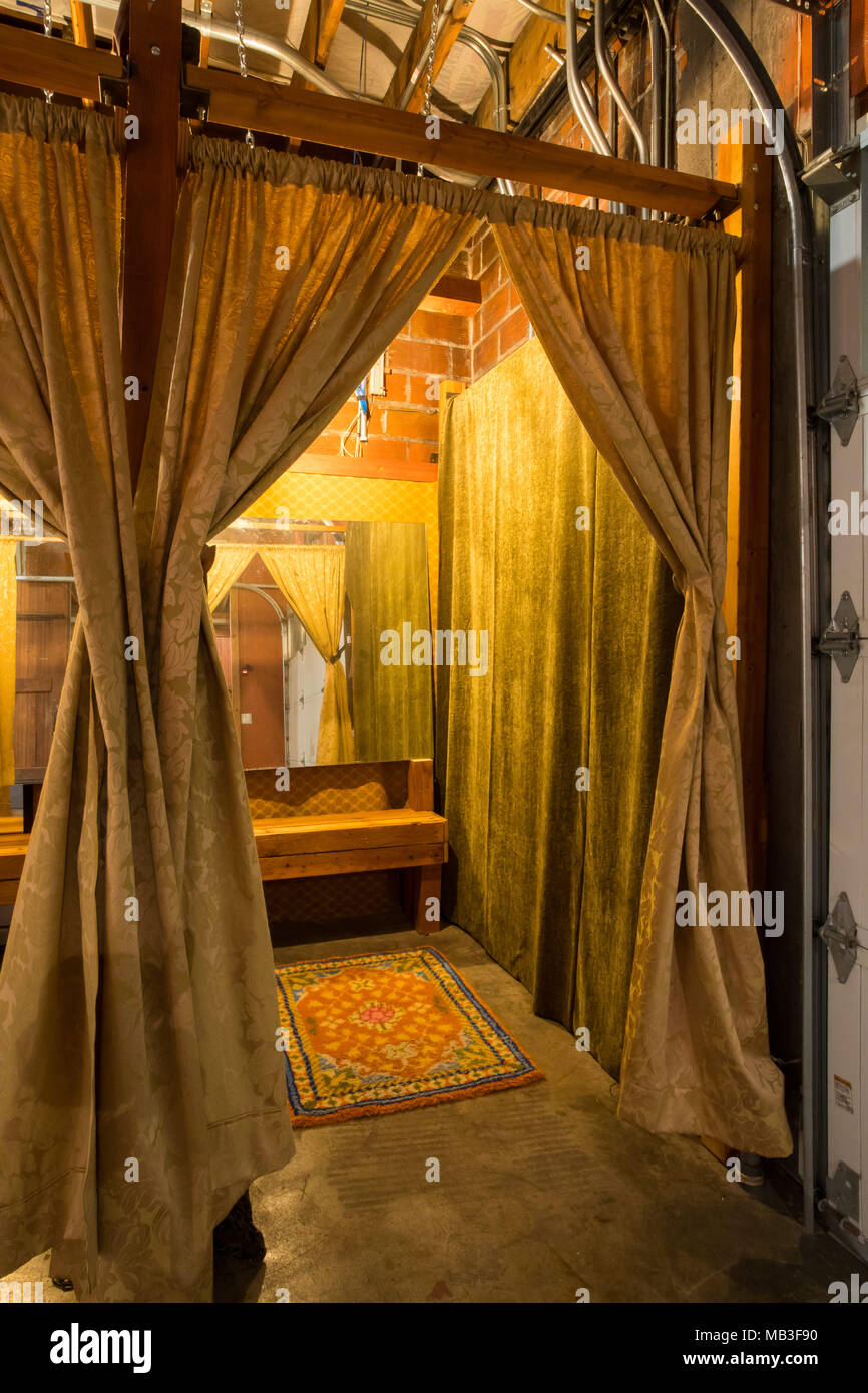 Changing room curtain hi-res stock photography and images - Alamy