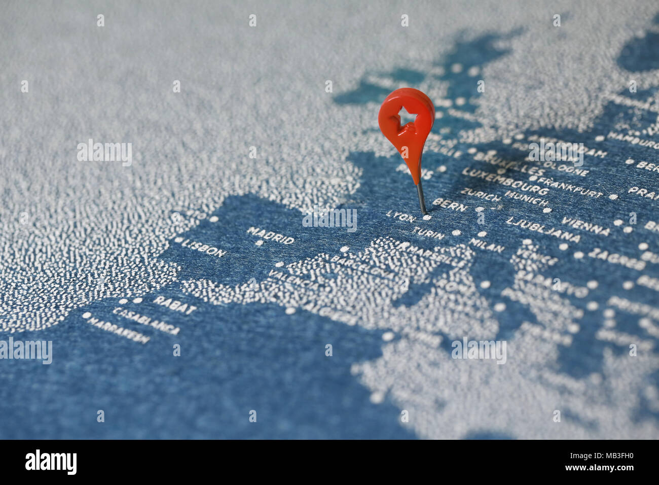 Symbol map city lyon hi-res stock photography and images - Alamy