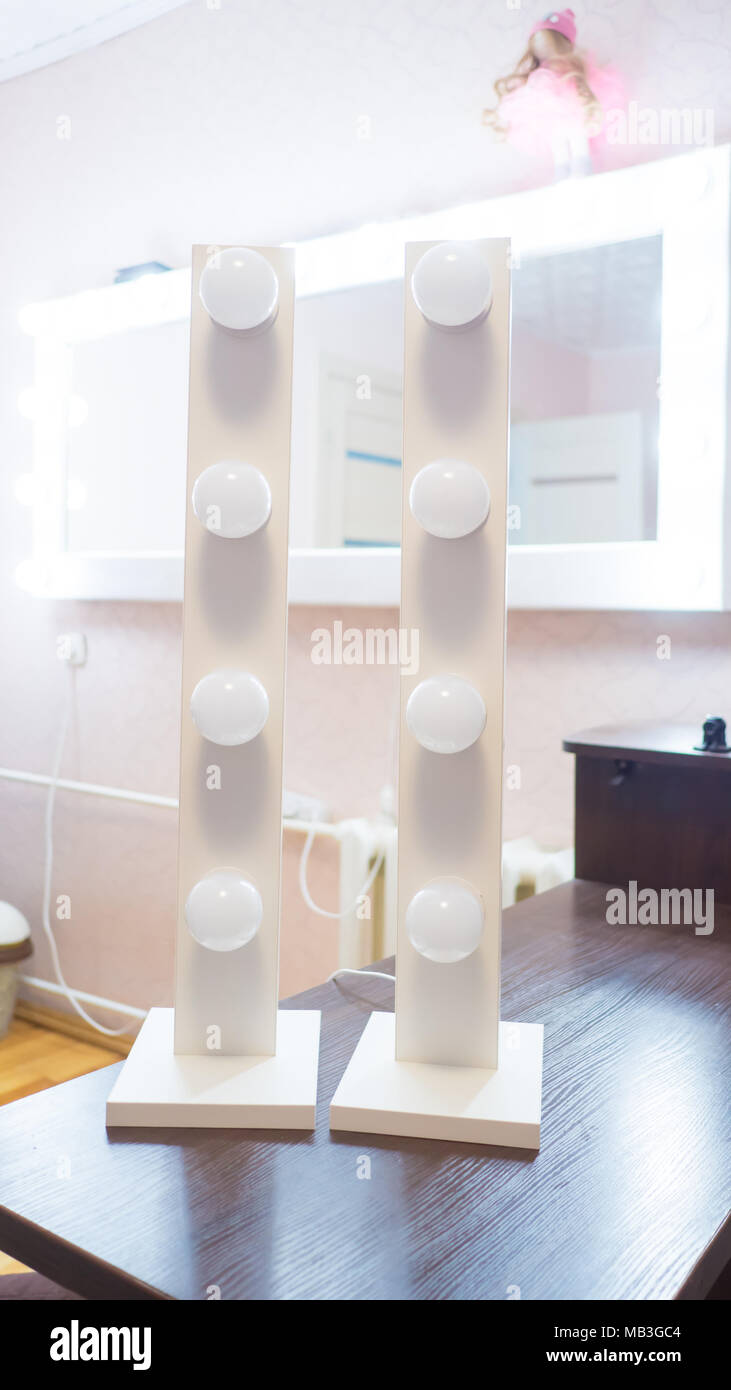 Beauty demonstration hi-res stock photography and images - Alamy