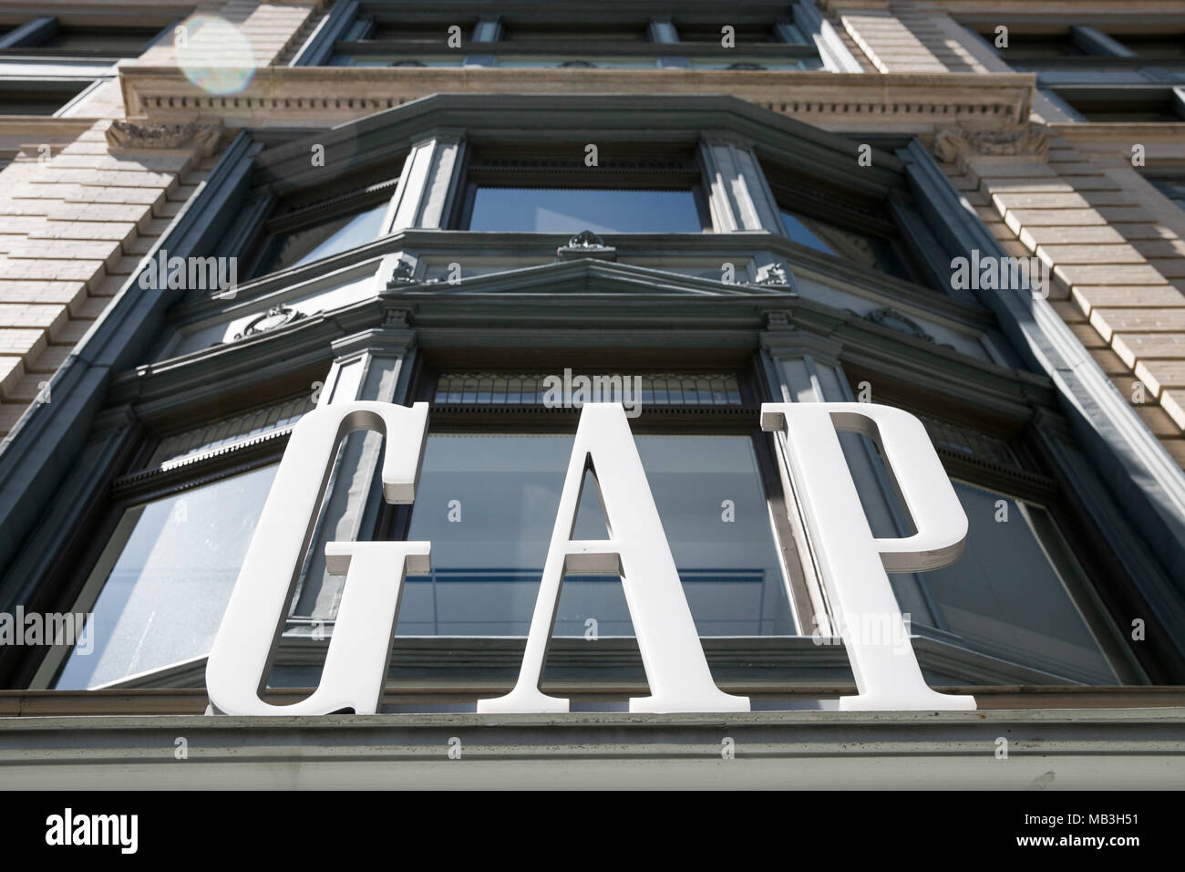 Gap logo hi-res stock photography and images - Alamy