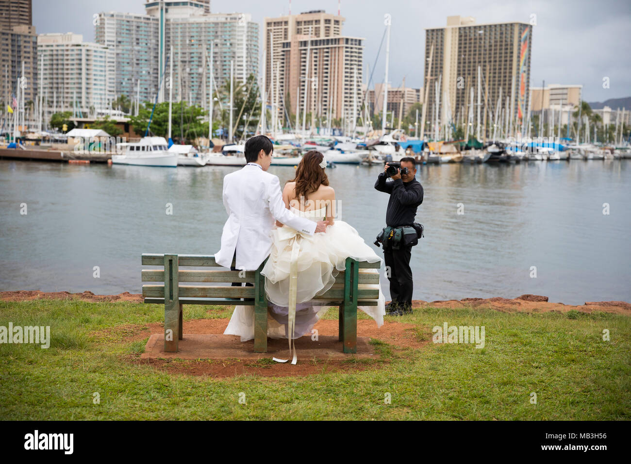 Wedding Photographer Magic Island Lagoon Stock Photo - Alamy