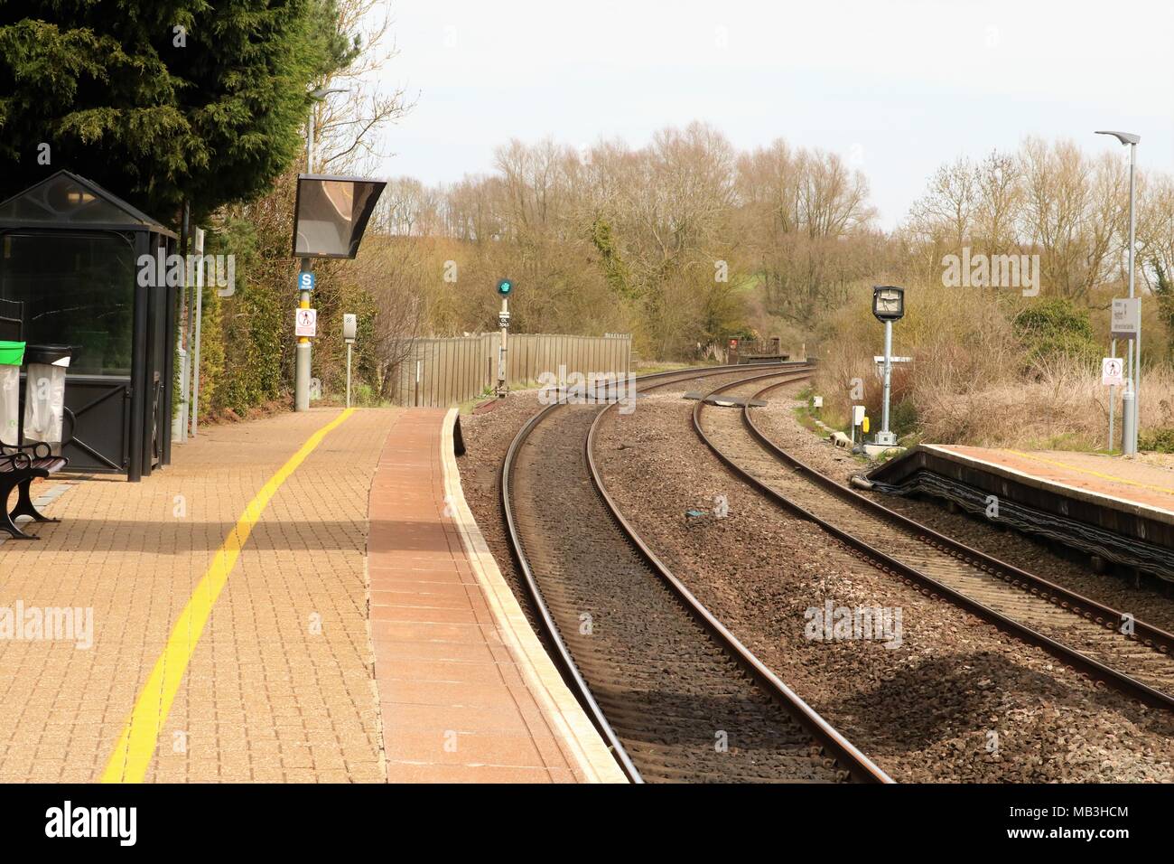 Curved railway line hi-res stock photography and images - Alamy