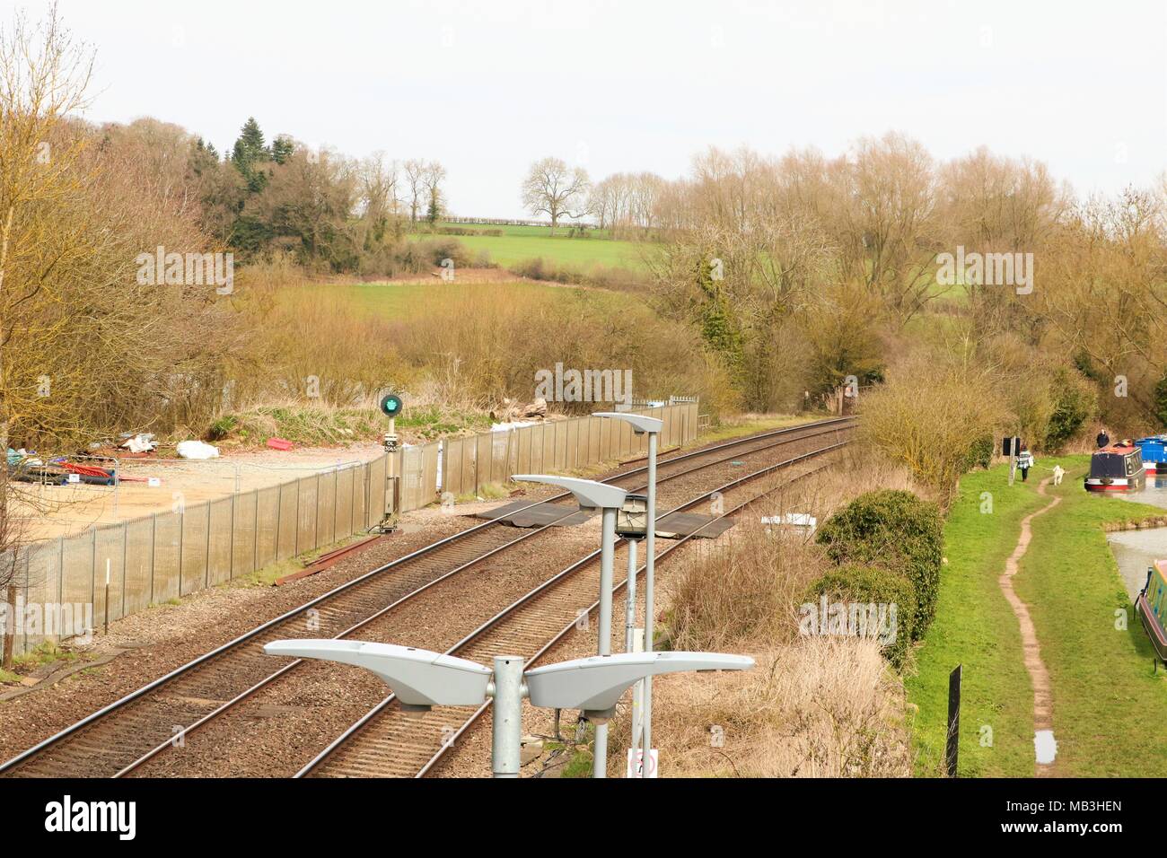 Railway tracks at Heyford Railway Station, Oxfordshire, UK Stock Photo ...
