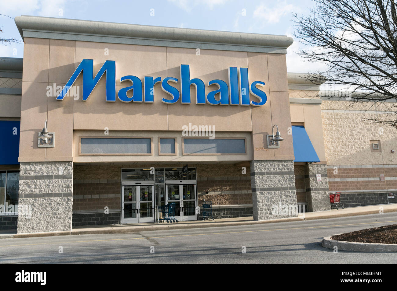 Marshalls logo hi-res stock photography and images - Alamy