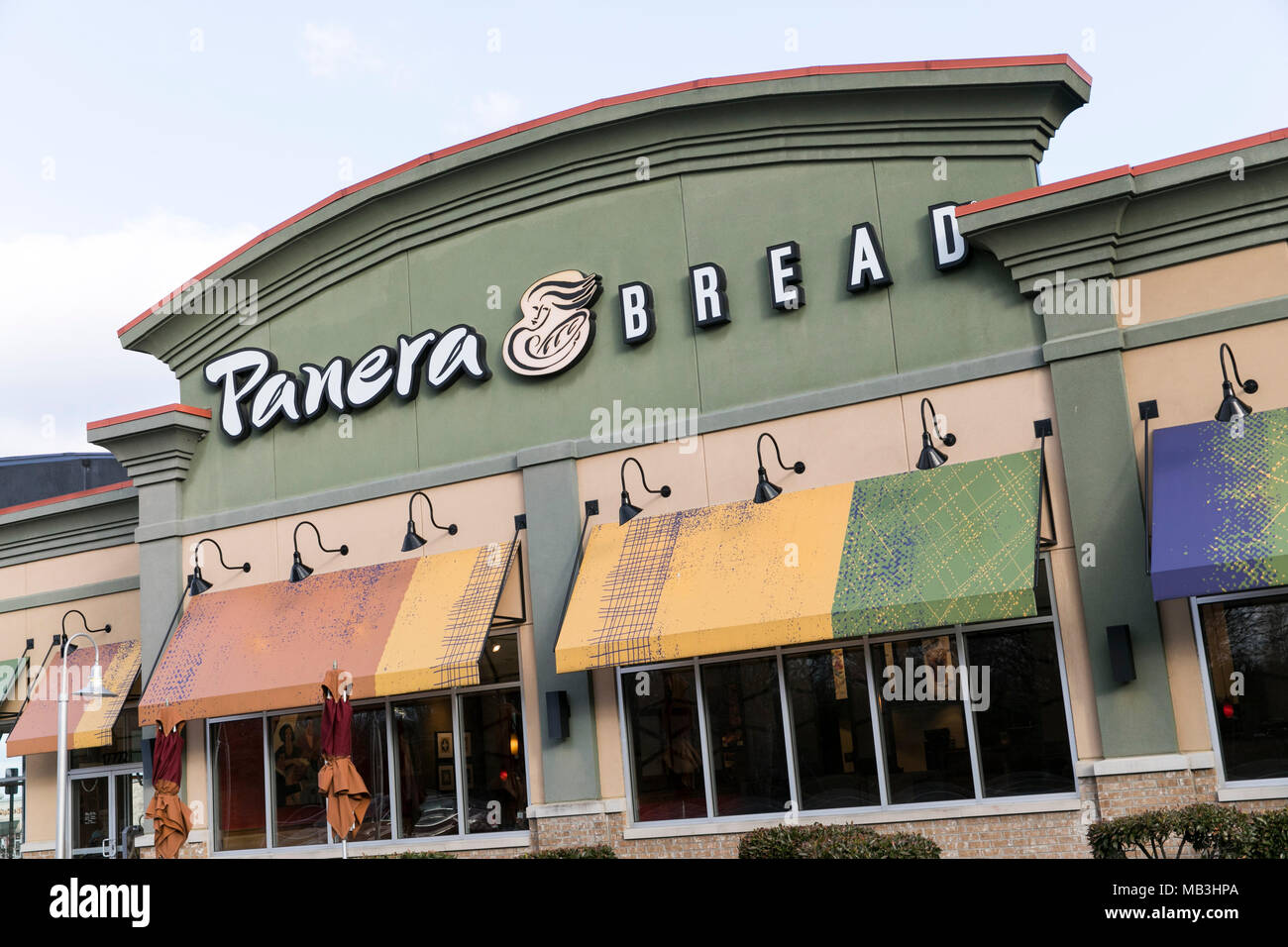 Panera bread storefront hi-res stock photography and images - Alamy