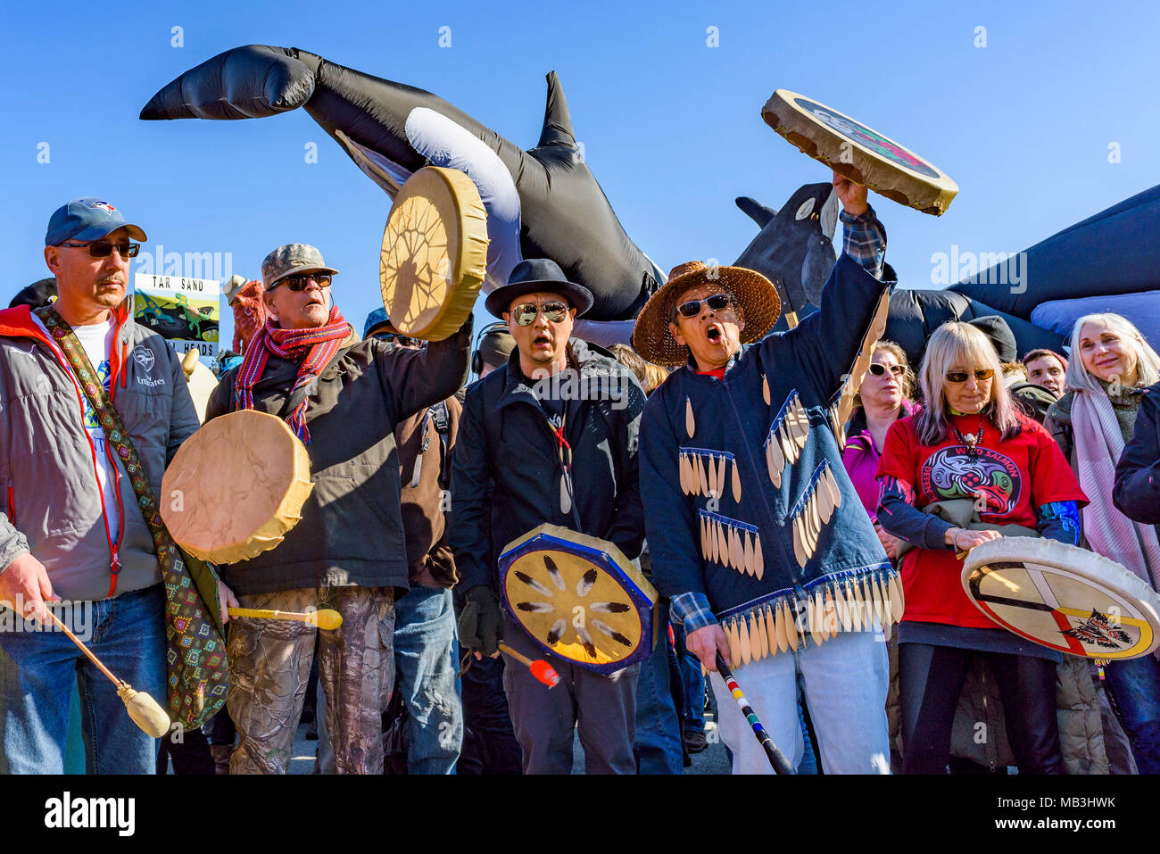 First Nations Drum Circle High Resolution Stock Photography and Images ...