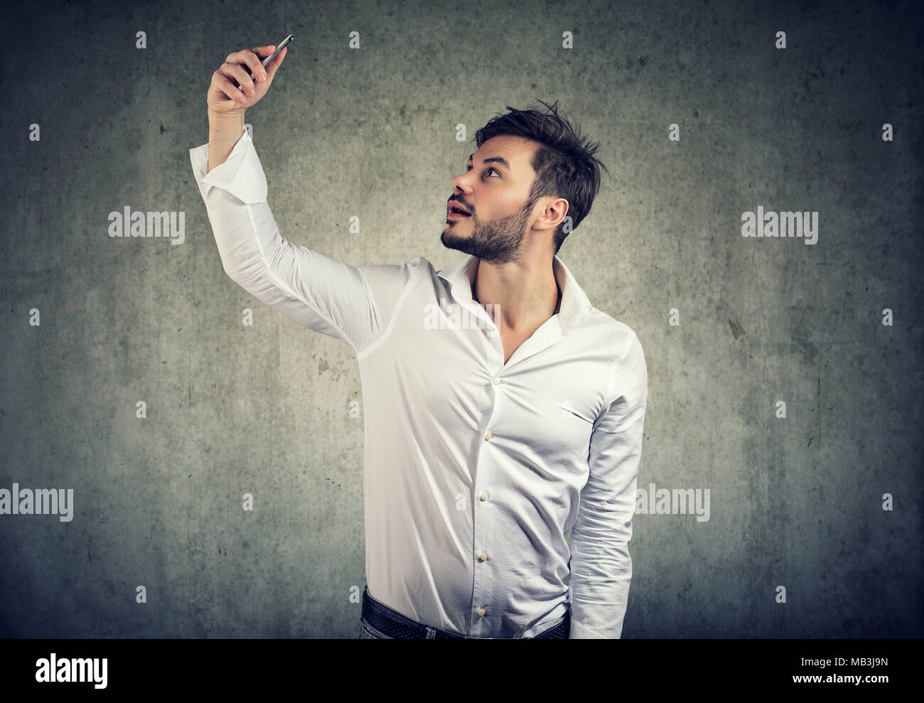 Mobile phone holding up signal hi-res stock photography and images - Alamy
