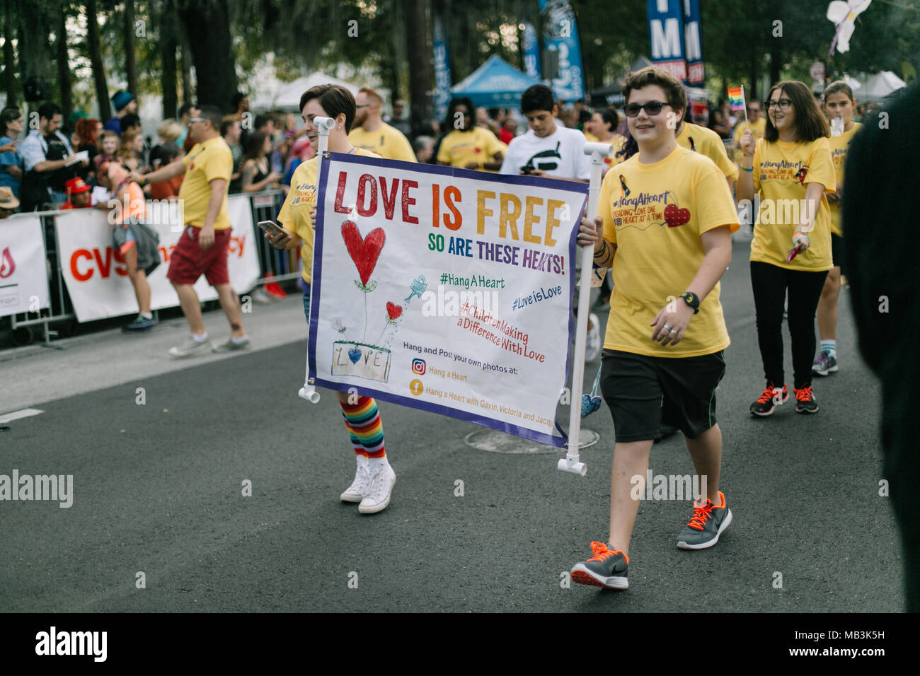 Kids marching in parade hi-res stock photography and images - Alamy