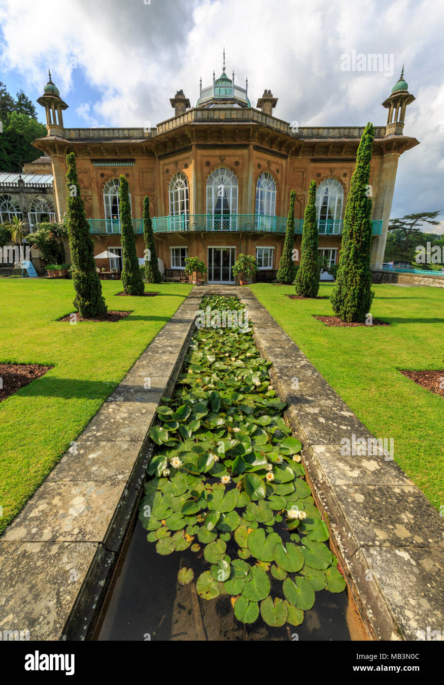 Sezincote House an Indian Mogul Palace in Gloucestershire, England ...