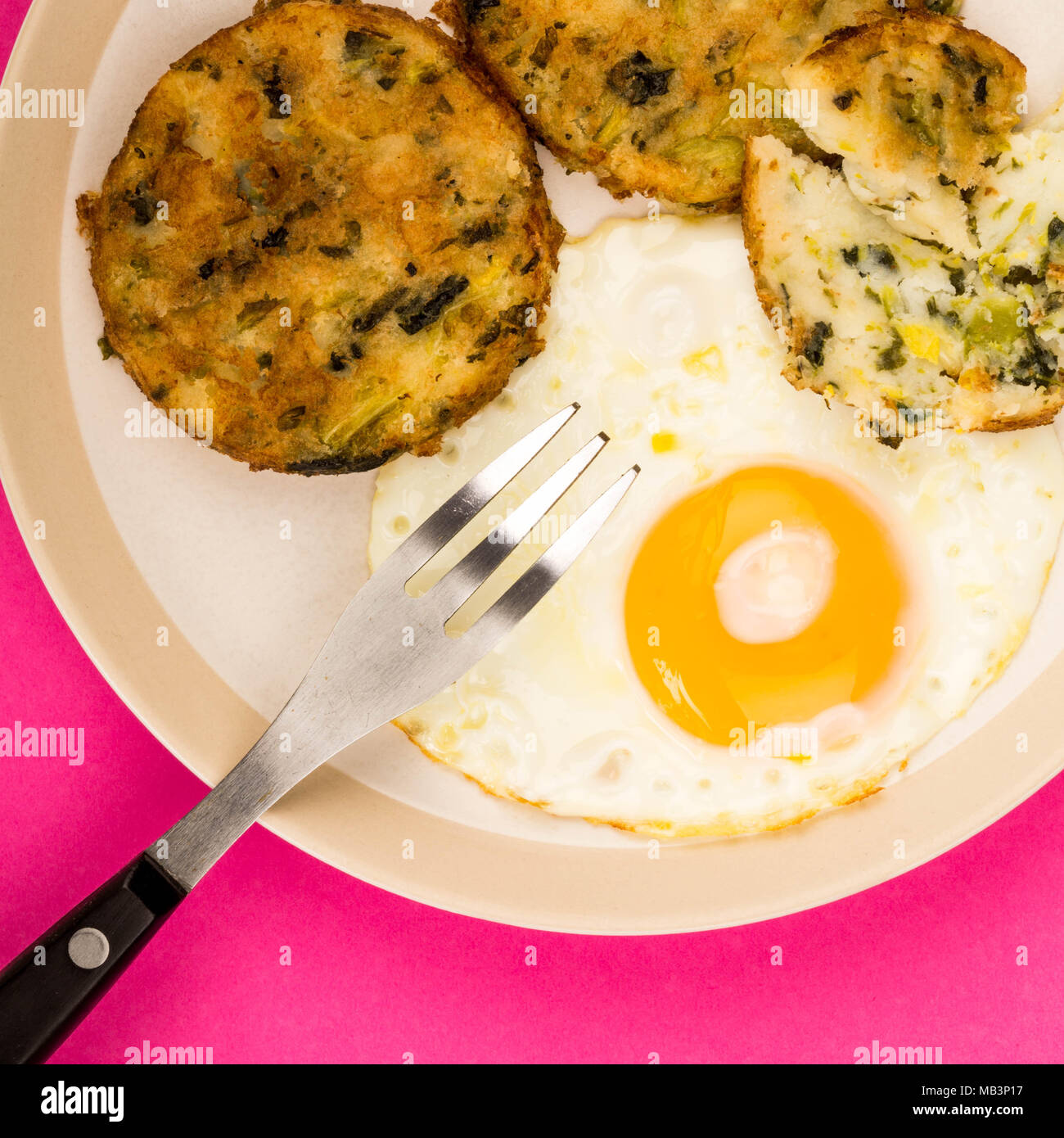 Bubble and squeak cake hi-res stock photography and images - Alamy
