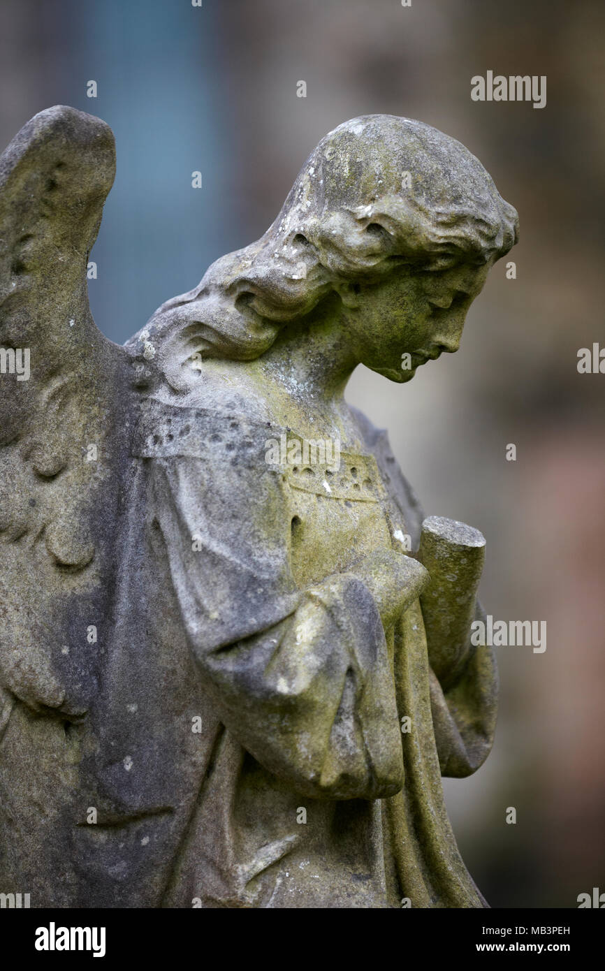 Stone Angles & Statues Woodside Stock Photo - Alamy