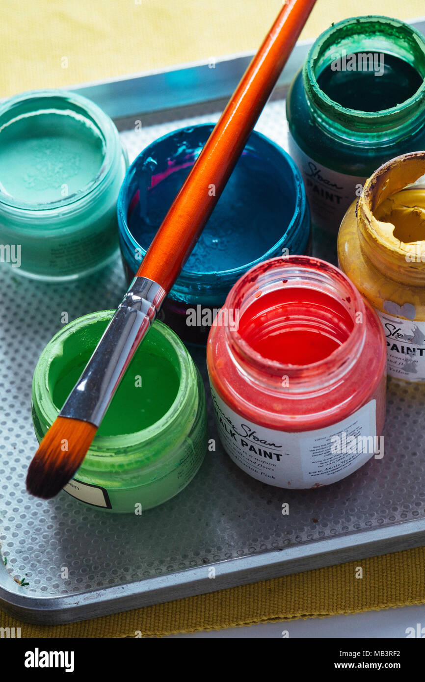 Interior paints hi-res stock photography and images - Alamy