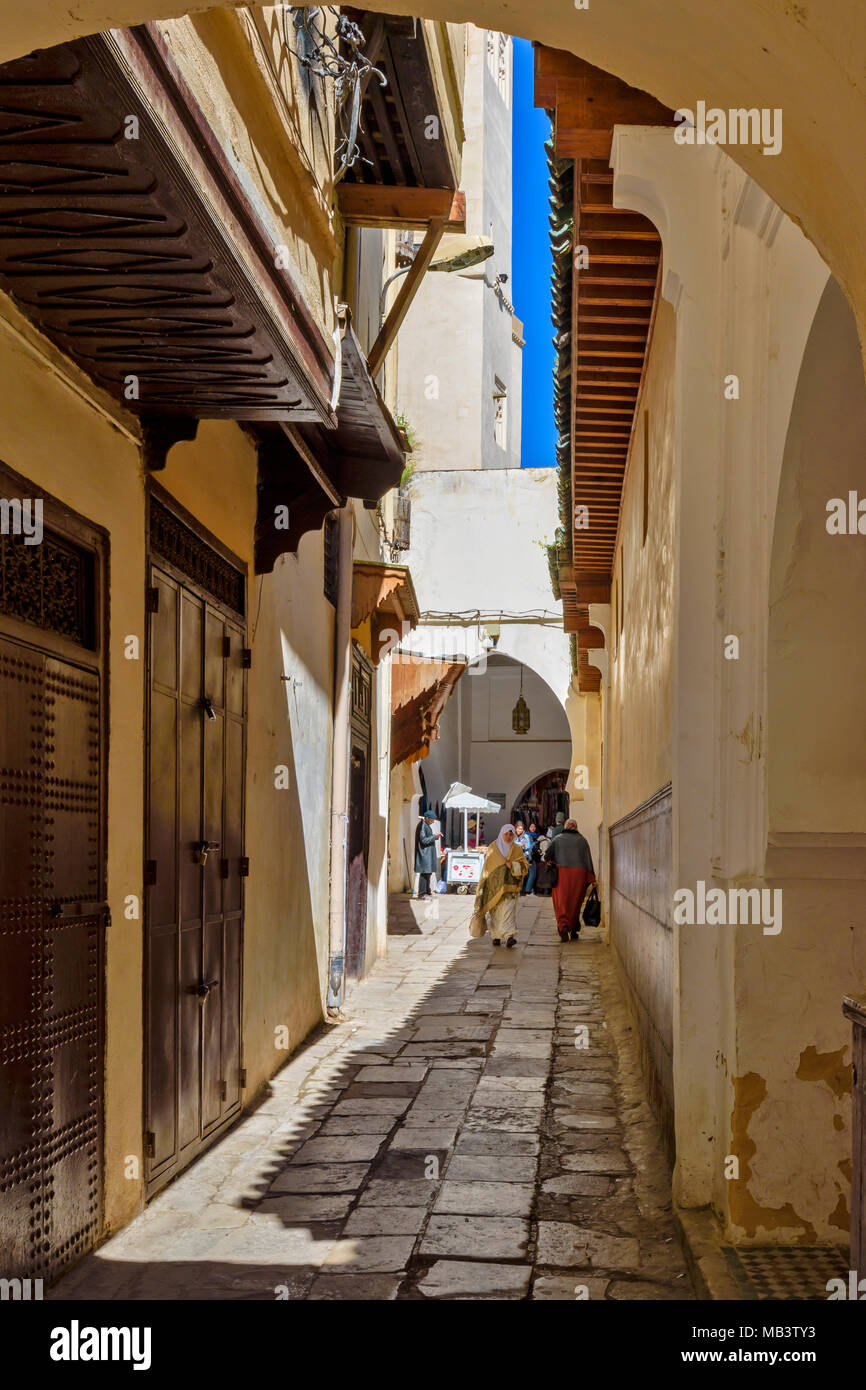 Colorful alleyways hi-res stock photography and images - Alamy