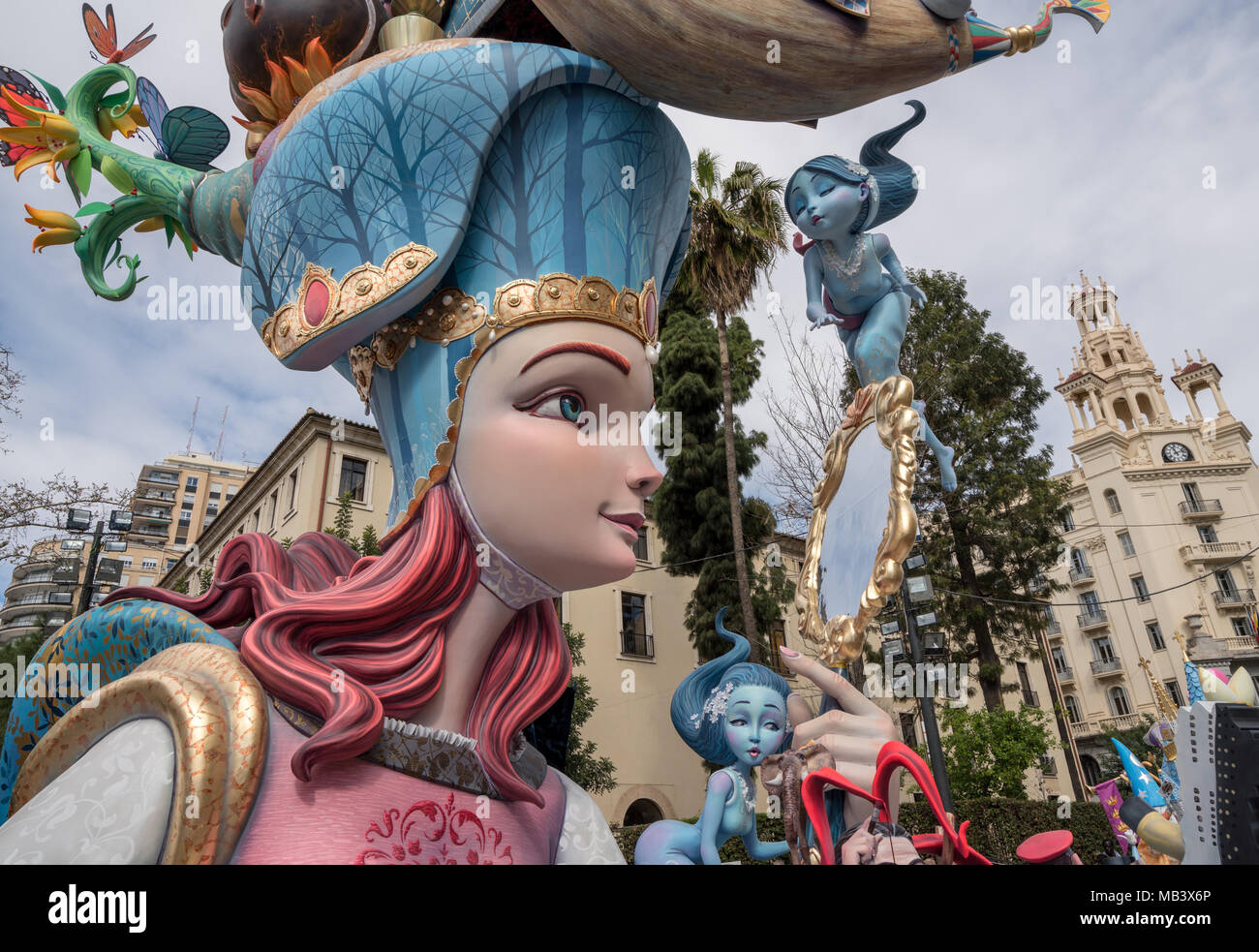 Fallas festival spain ninot statues hi-res stock photography and images ...