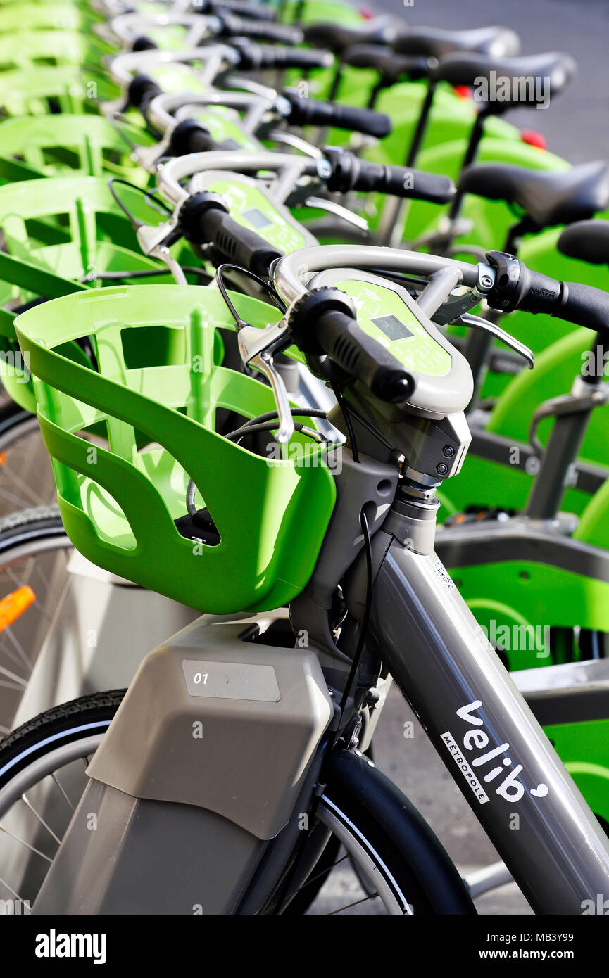 Paris velib metropole hi-res stock photography and images - Alamy