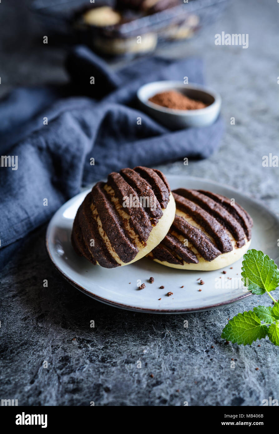 Conchas chocolate hi-res stock photography and images - Alamy