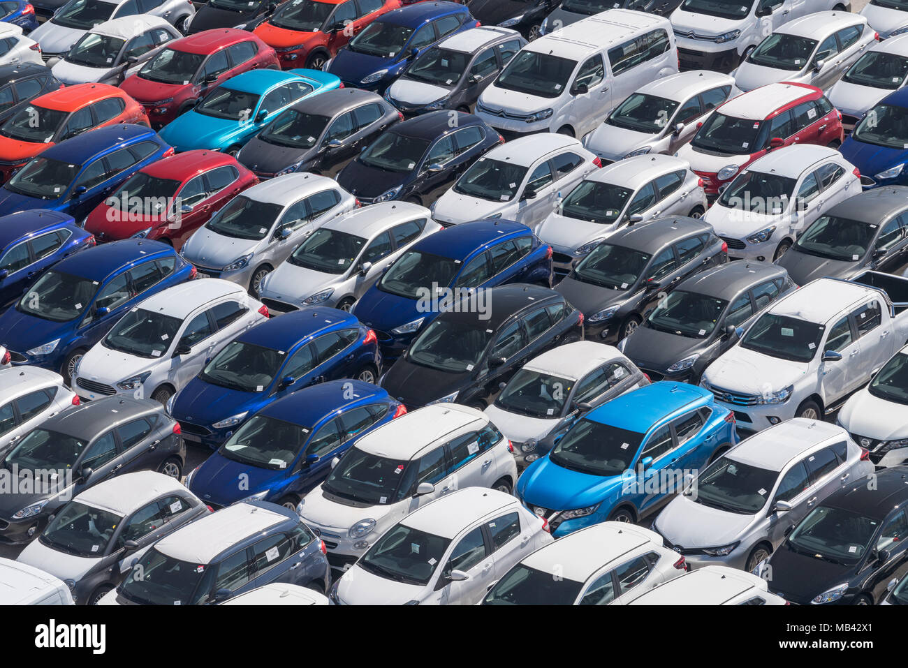 Cars ready for export hi-res stock photography and images - Alamy