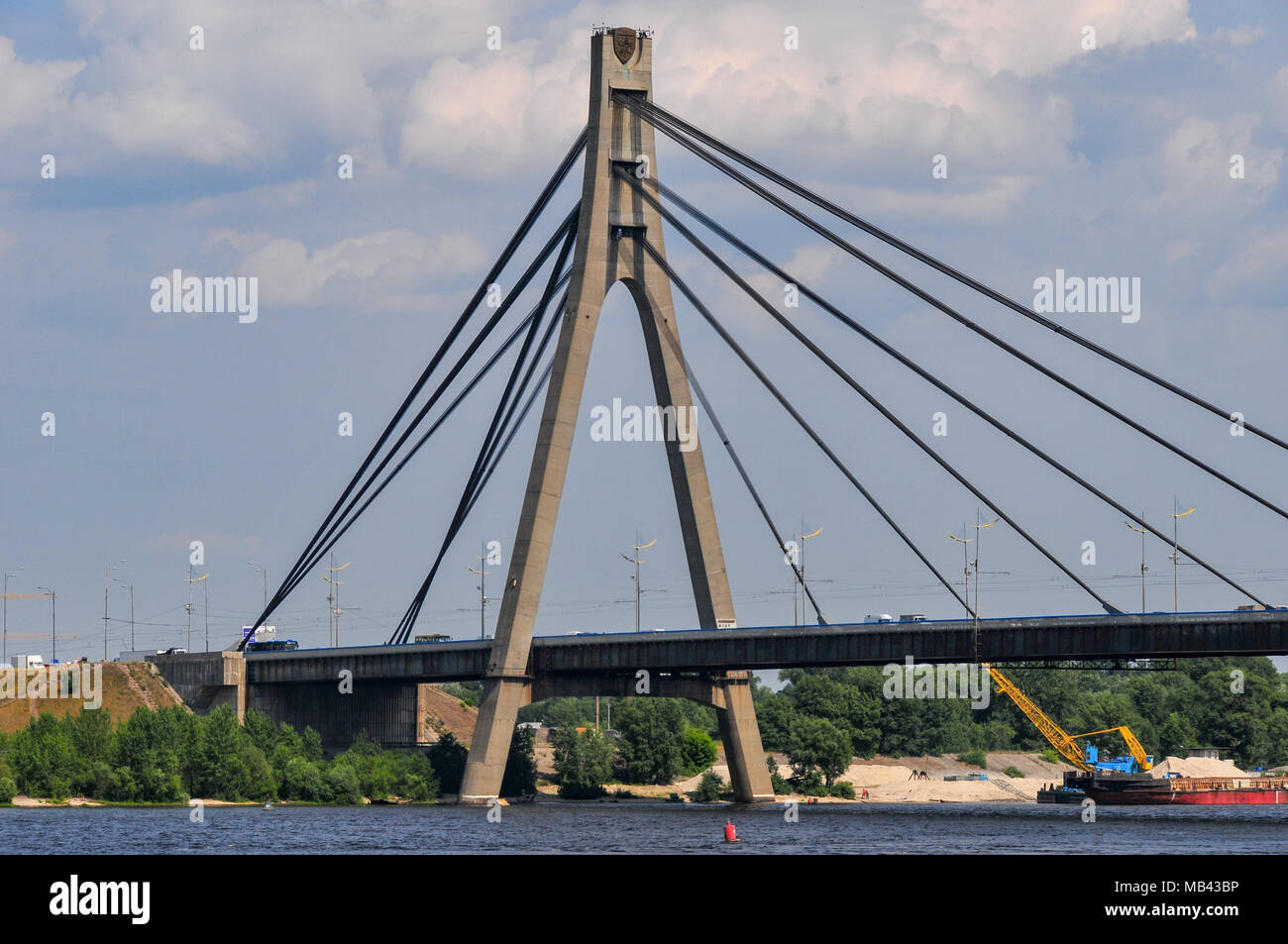 Moscow Bridge in Kiev, Ukraine. It has since been renamed Pivnichnyi ...