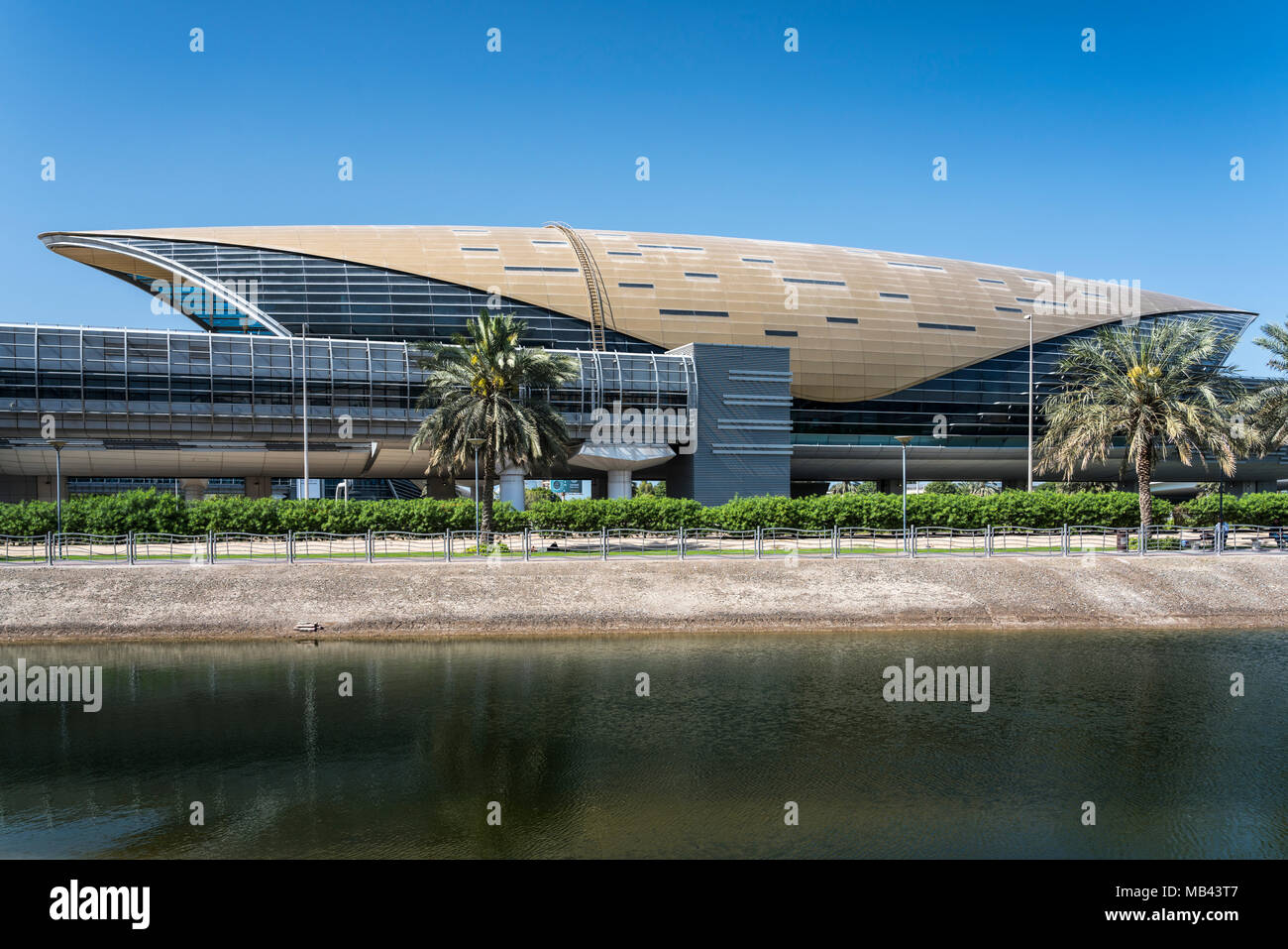 A Dubai Metro train station in Dubai, UAE, Middle East Stock Photo - Alamy
