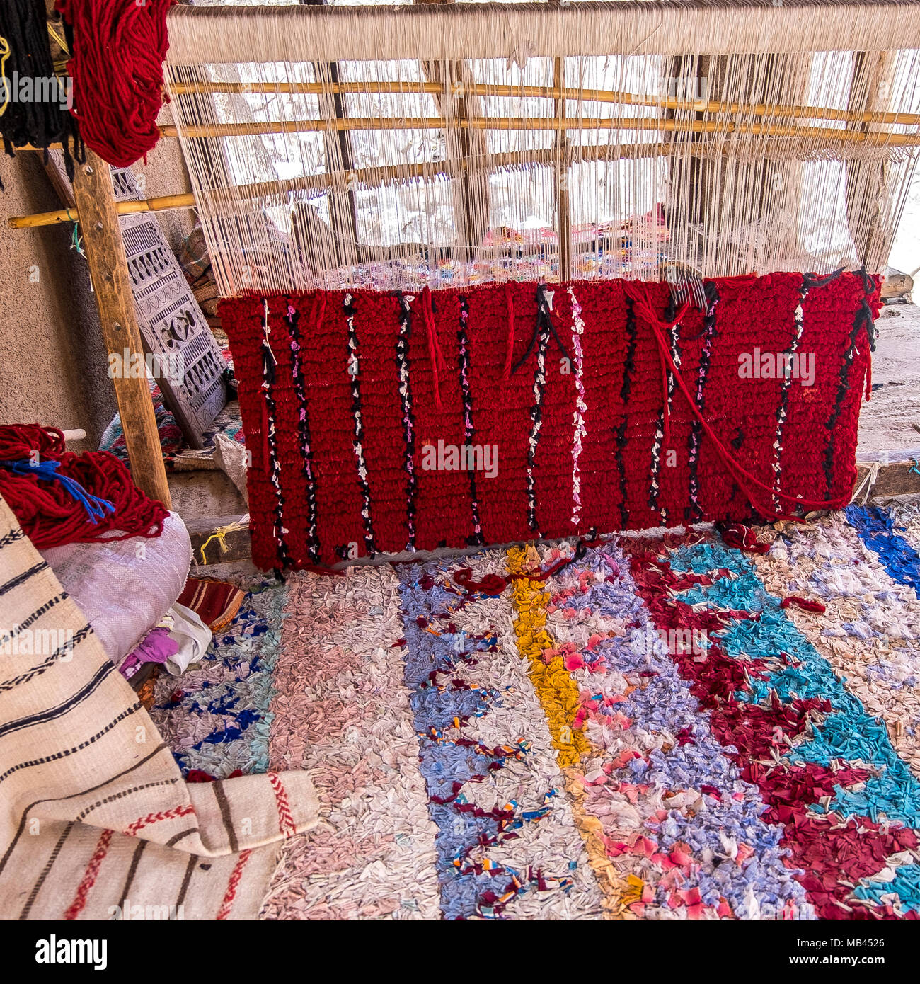 rug & loom in hut in imill, atlas mountains, morocco Stock Photo - Alamy