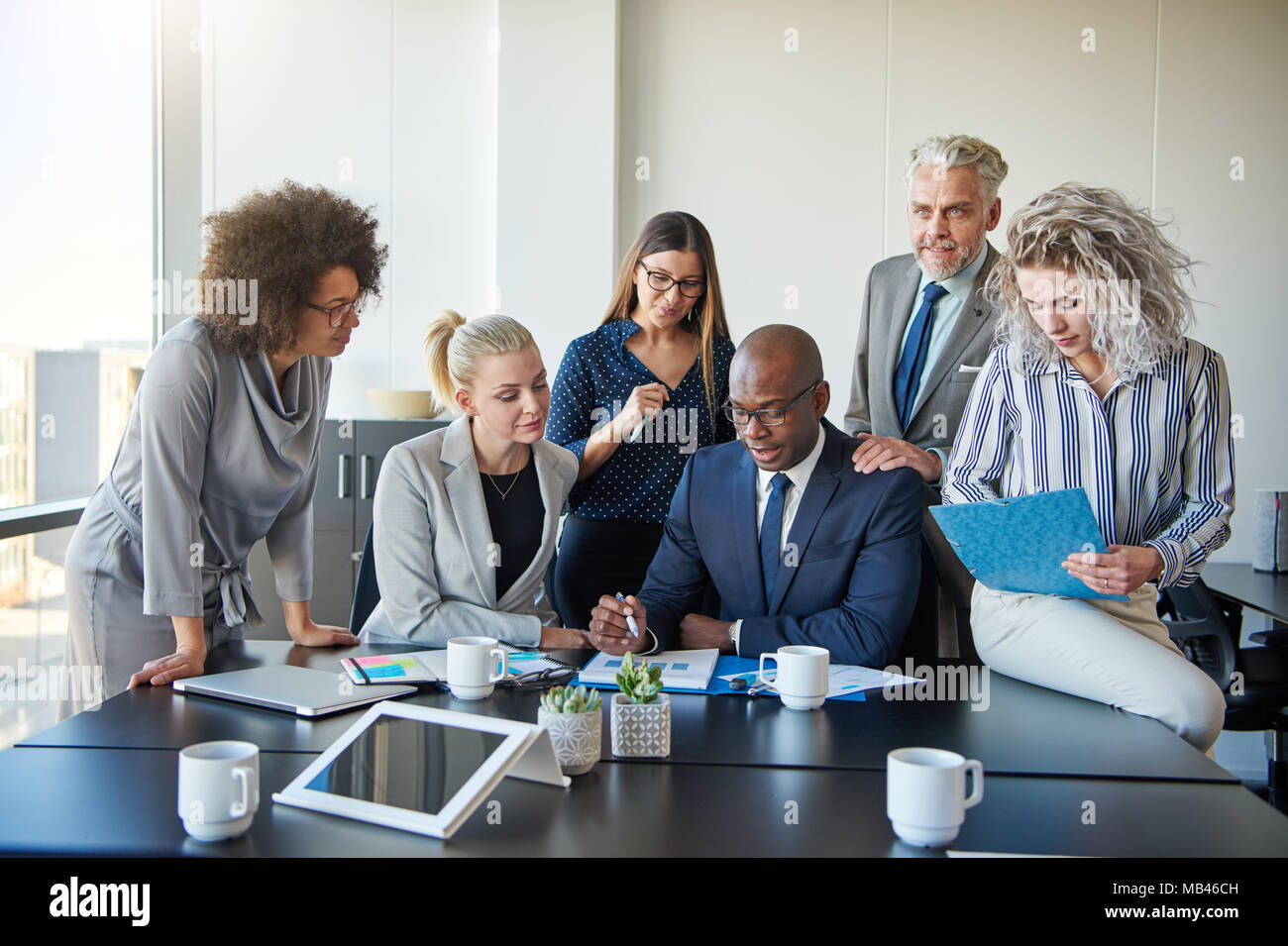 Reviewing charts hi-res stock photography and images - Alamy