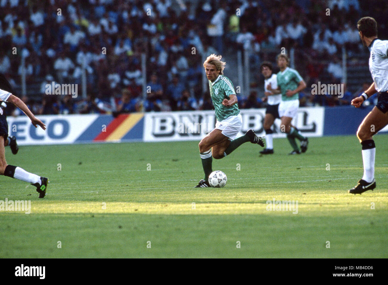 Jurgen klinsmann 1990 world cup final hi-res stock photography and ...