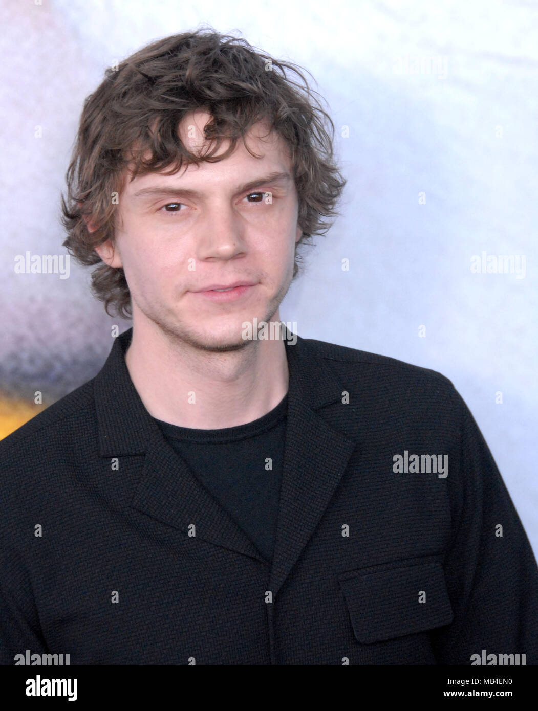 BEVERLY HILLS, CA - APRIL 06: Actor Evan Peters attends For Your ...