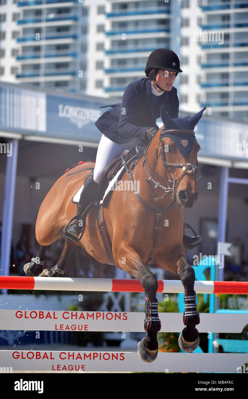 MIAMI BEACH, FL - APRIL 05: Bruce Springsteen's daughter Jessica Rae ...
