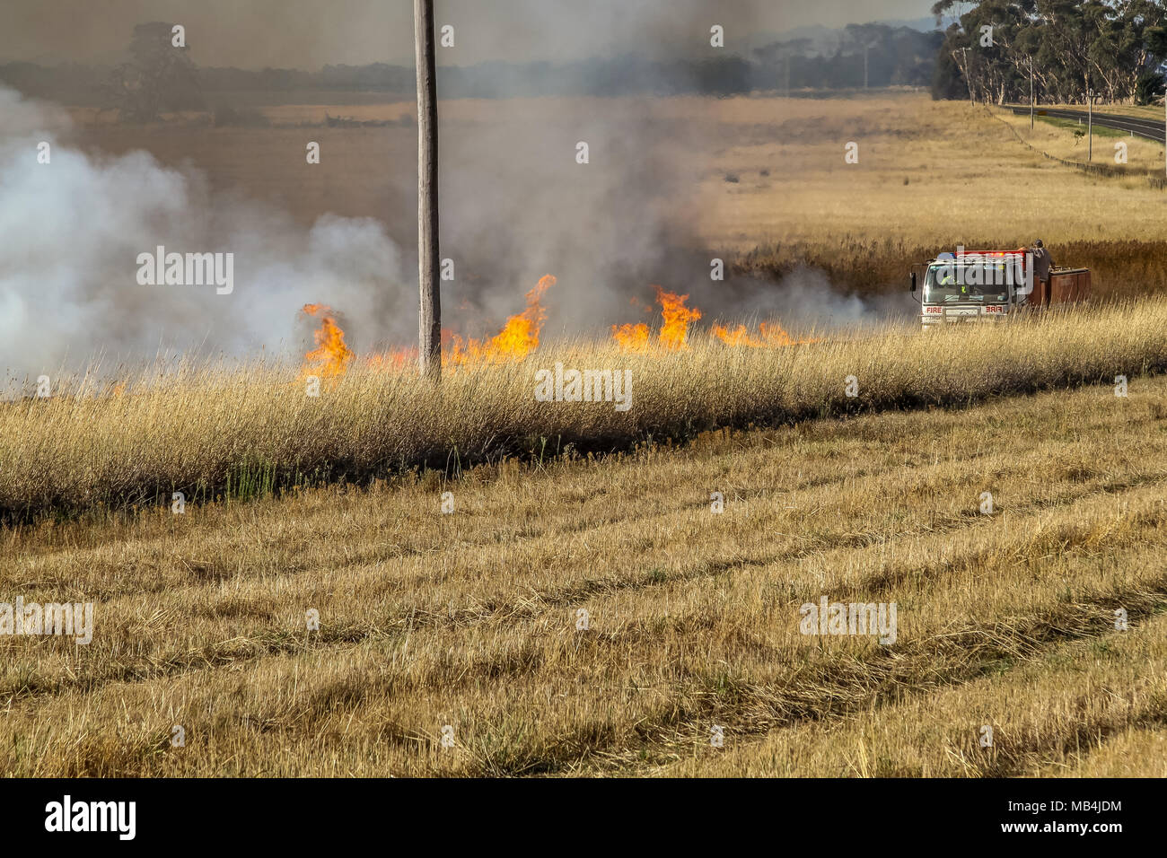 Large scale field fire hi-res stock photography and images - Alamy