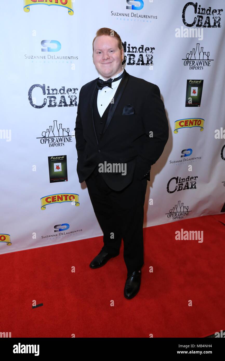 A Gala to Raise Awareness for Veterans Hosted by Hollywood Producer ...