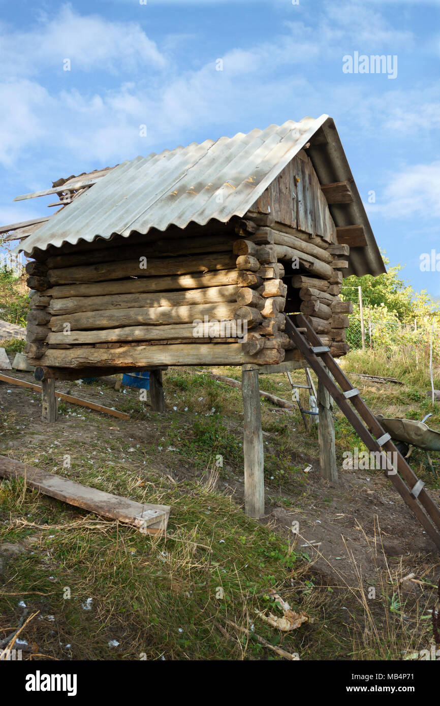 Old storage shed in the peasant economy Stock Photo - Alamy