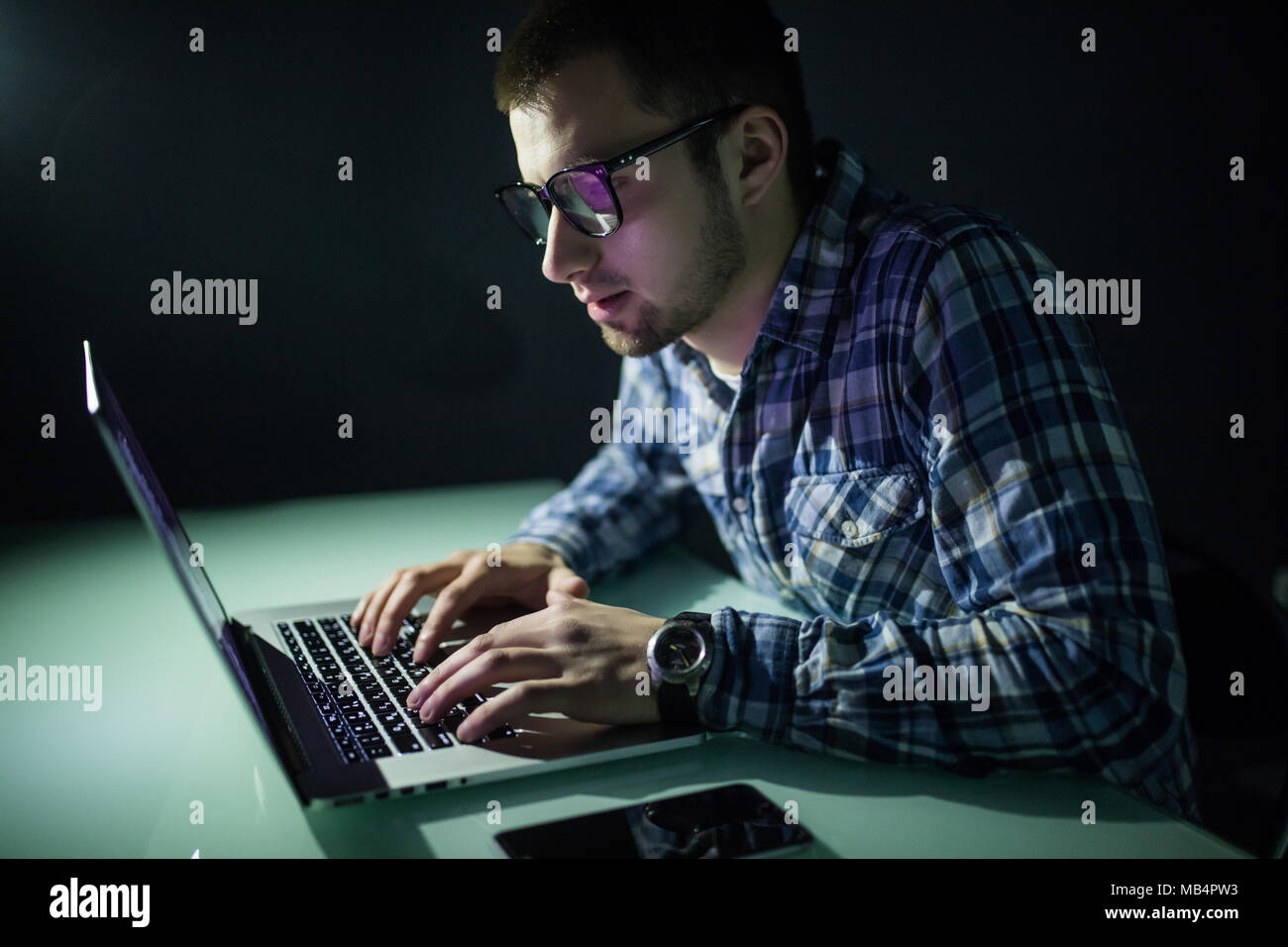 Computer pc computering monitor hi-res stock photography and images - Alamy