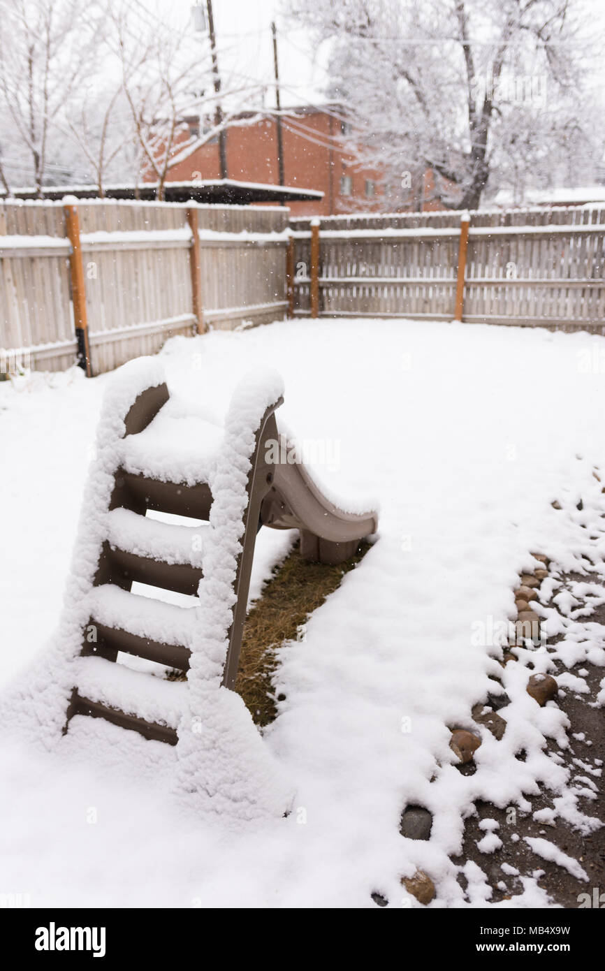 Snow covered backyard Stock Photo - Alamy