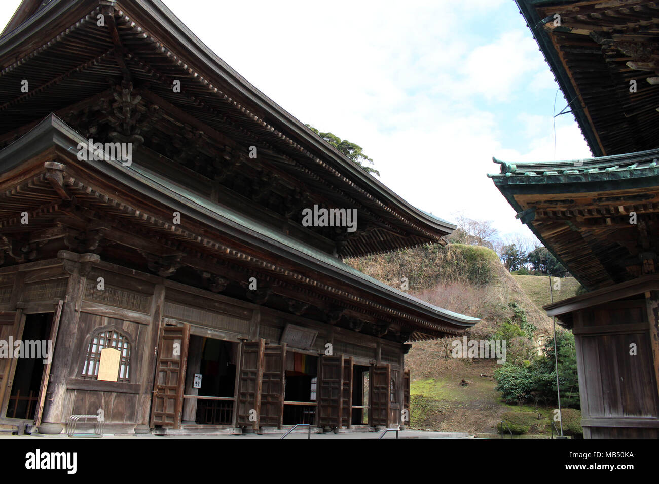 Translation: "Kenchoji Zen temple". One of Five Great Zen Temples ...