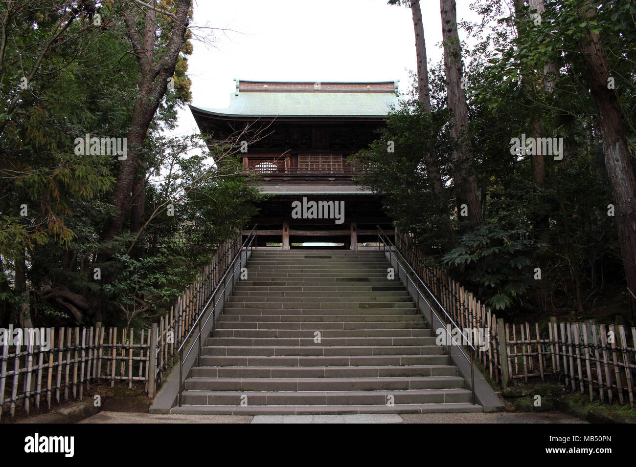 Translation: "Engakuji Zen temple". One of Five Great Zen Temples ...