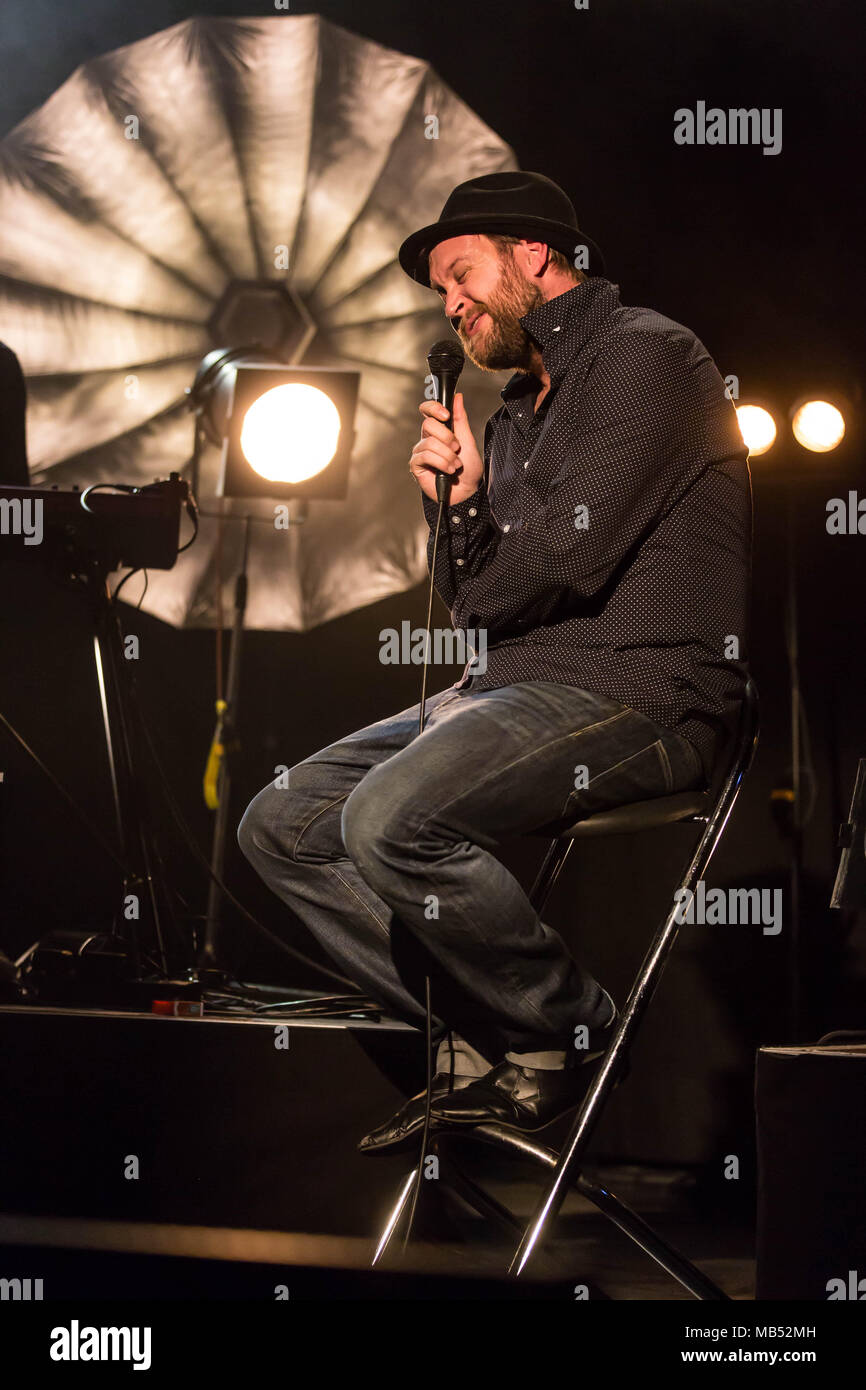 The Swiss singer and songwriter Lukas Linder alias Henrik Belden with ...