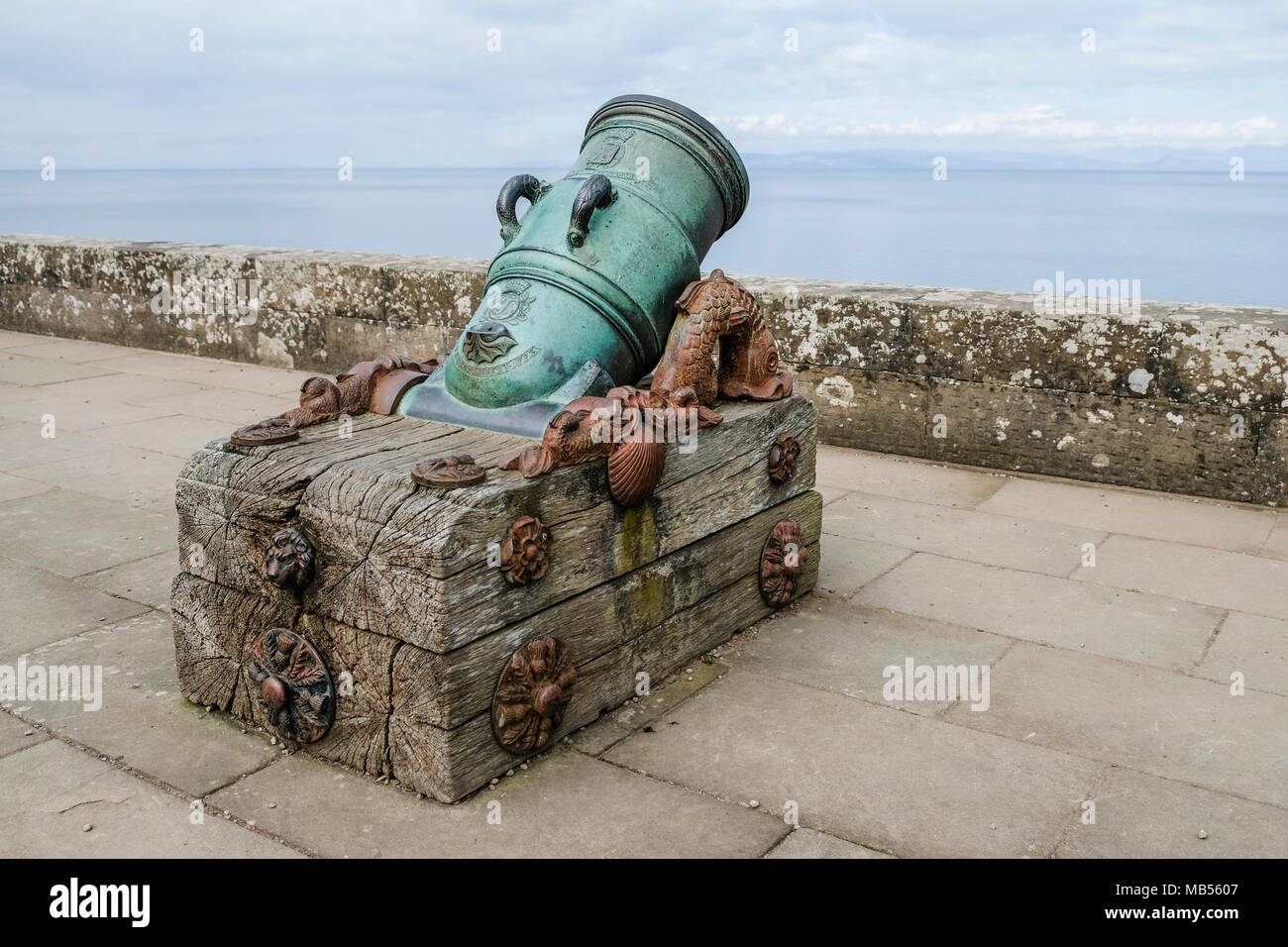 Scottish national trust cannon hi-res stock photography and images - Alamy